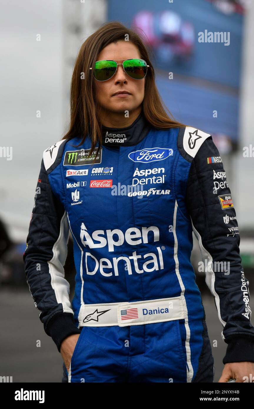 Danica Patrick, Stewart-Haas Racing, Aspen Dental Ford Fusion during ...