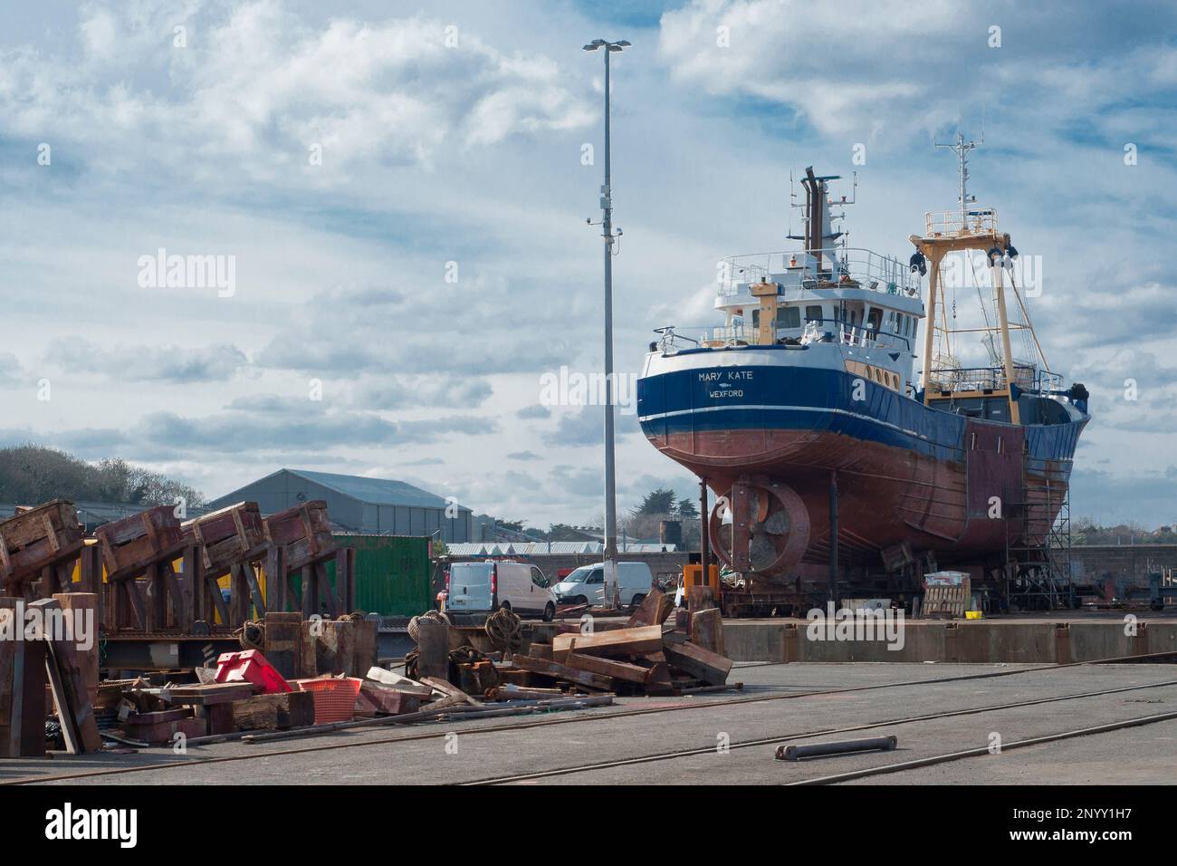 Rusty container ship boat vessel hi-res stock photography and images ...