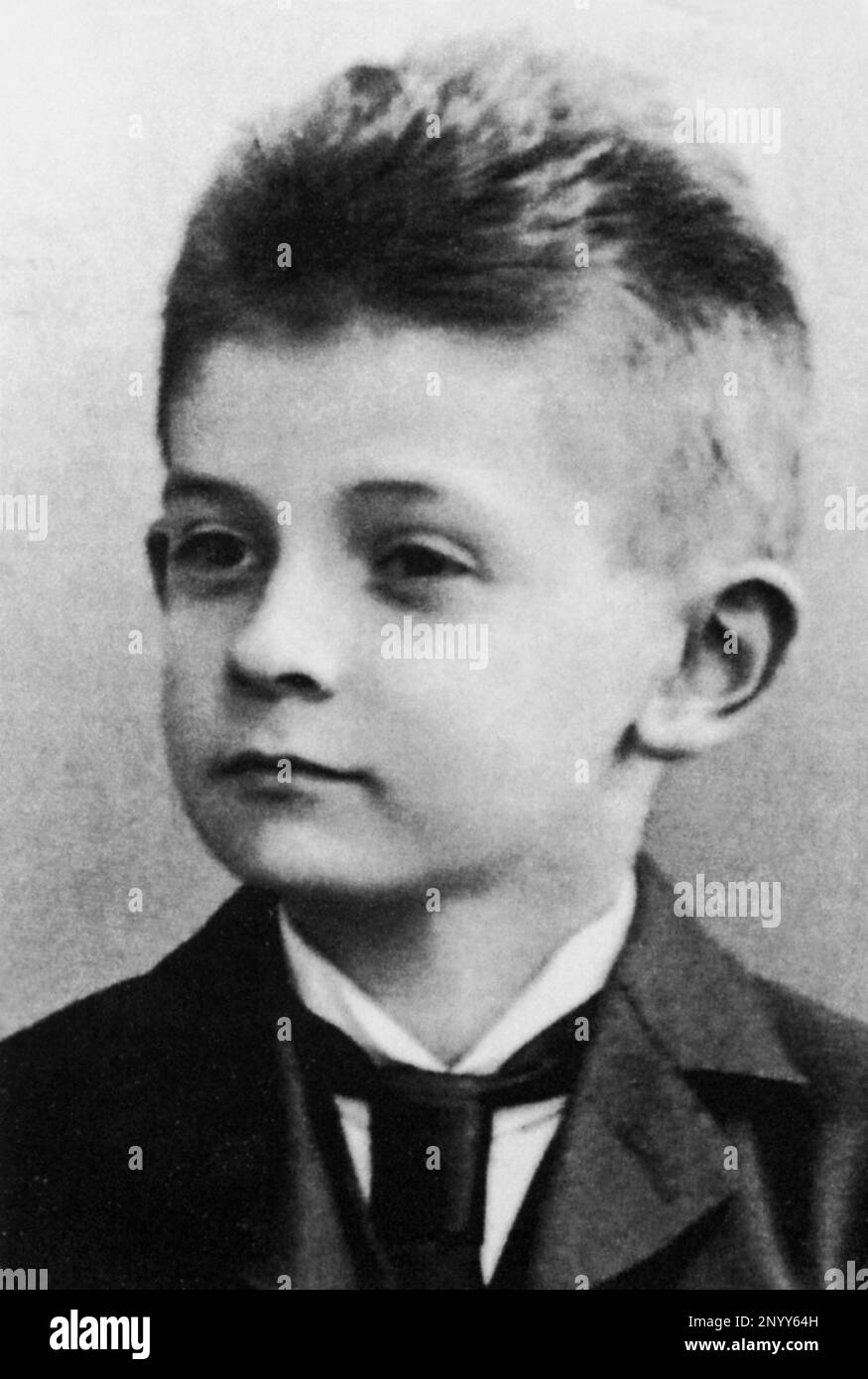 1898 : The expressionist austrian painter EGON SCHIELE ( Tulln 1890 ...