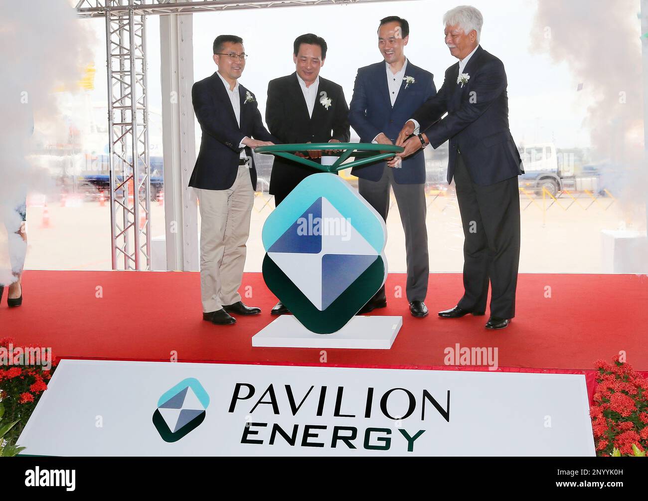 ( L to R )MPA CEO Mr Andrew Tan, Pavilion Energy CEO Mr Seah Moon Ming ...