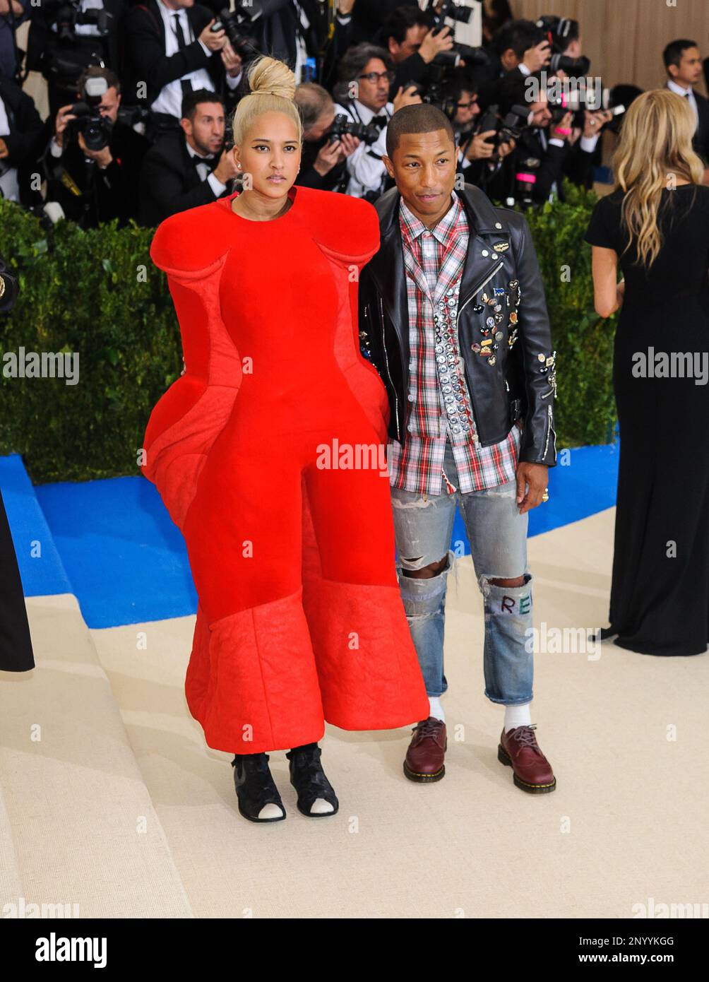 Photo by: ESBP/STAR MAX/IPx20175/1/17Helen Lasichanh and Pharrell ...