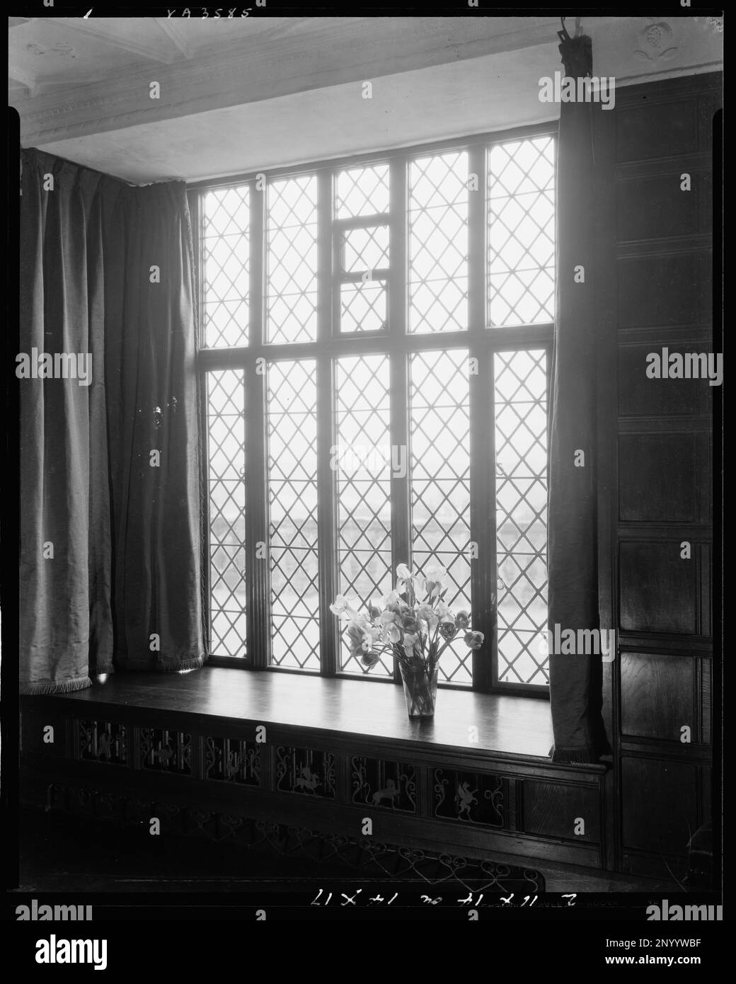 Agecroft Hall, window, Richmond, Henrico County, Virginia. Carnegie ...