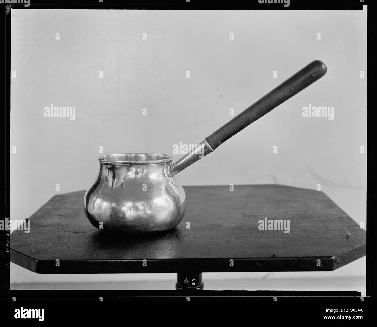 Colonial shirley plantation hi-res stock photography and images - Alamy