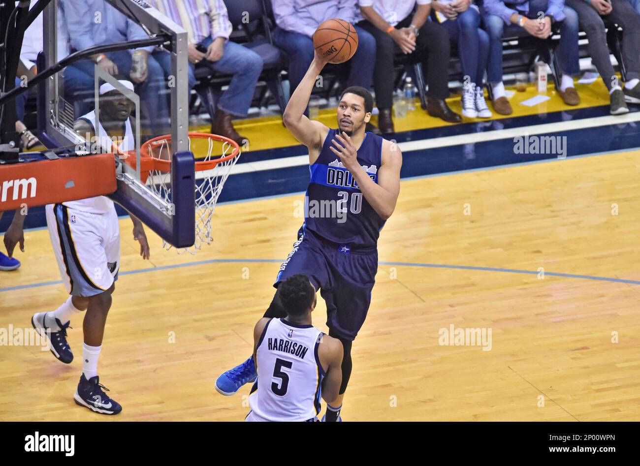April 12, 2017: Dallas Mavericks center A.J. Hammond (20) takes a shot ...