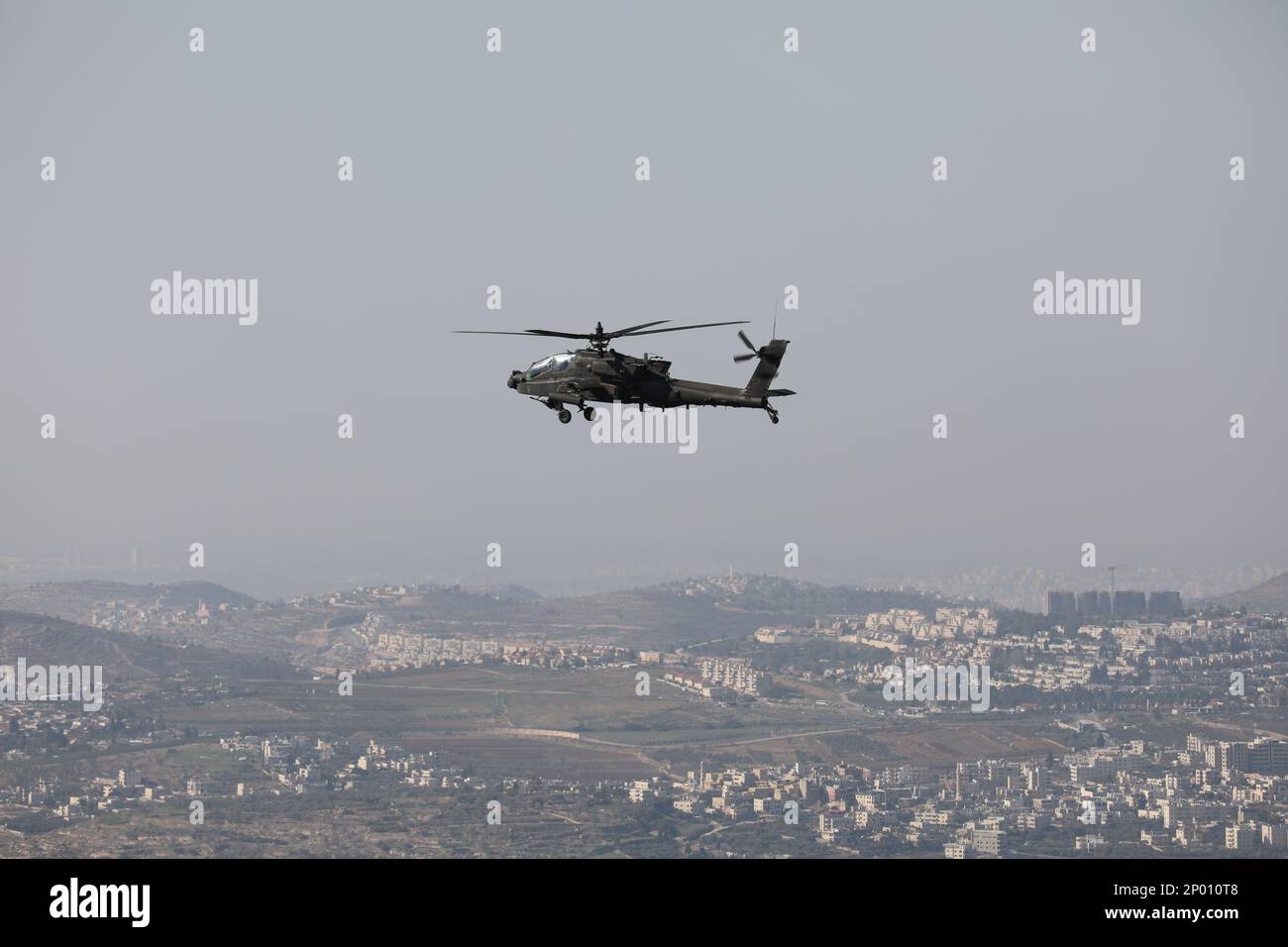 An AH-64 Apache Helicopter attached to the 36th Combat Aviation Brigade ...