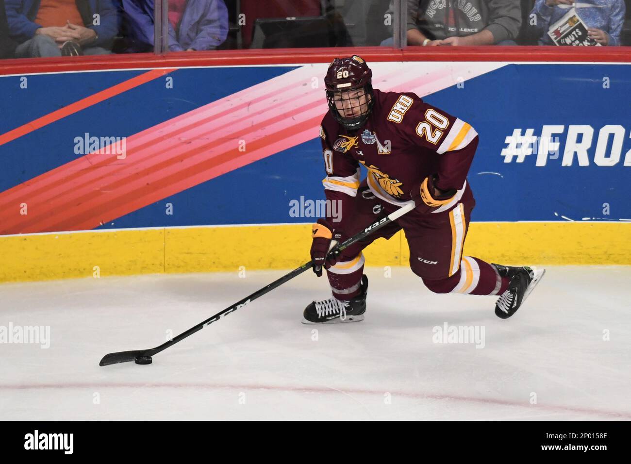 CHICAGO, IL - APRIL 08: Minnesota-Duluth Bulldogs wing Karson Kuhlman ...