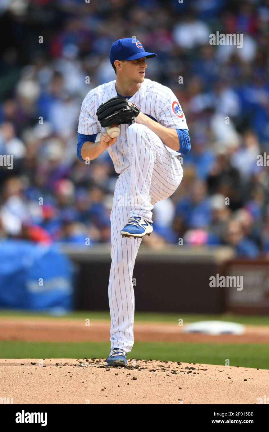 CHICAGO, IL - APRIL 14: Chicago Cubs starting pitcher Kyle Hendricks ...