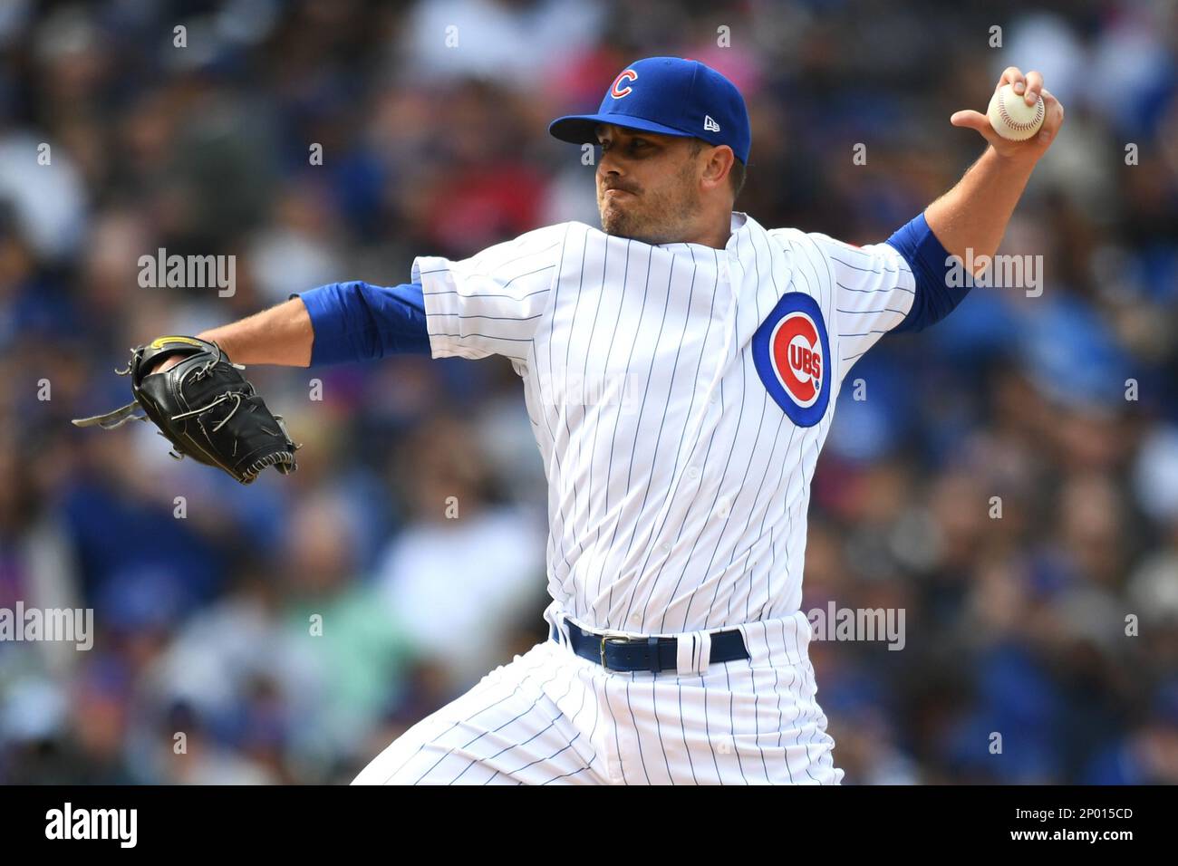 CHICAGO, IL - APRIL 14: Chicago Cubs relief pitcher Brian Duensing (32 ...