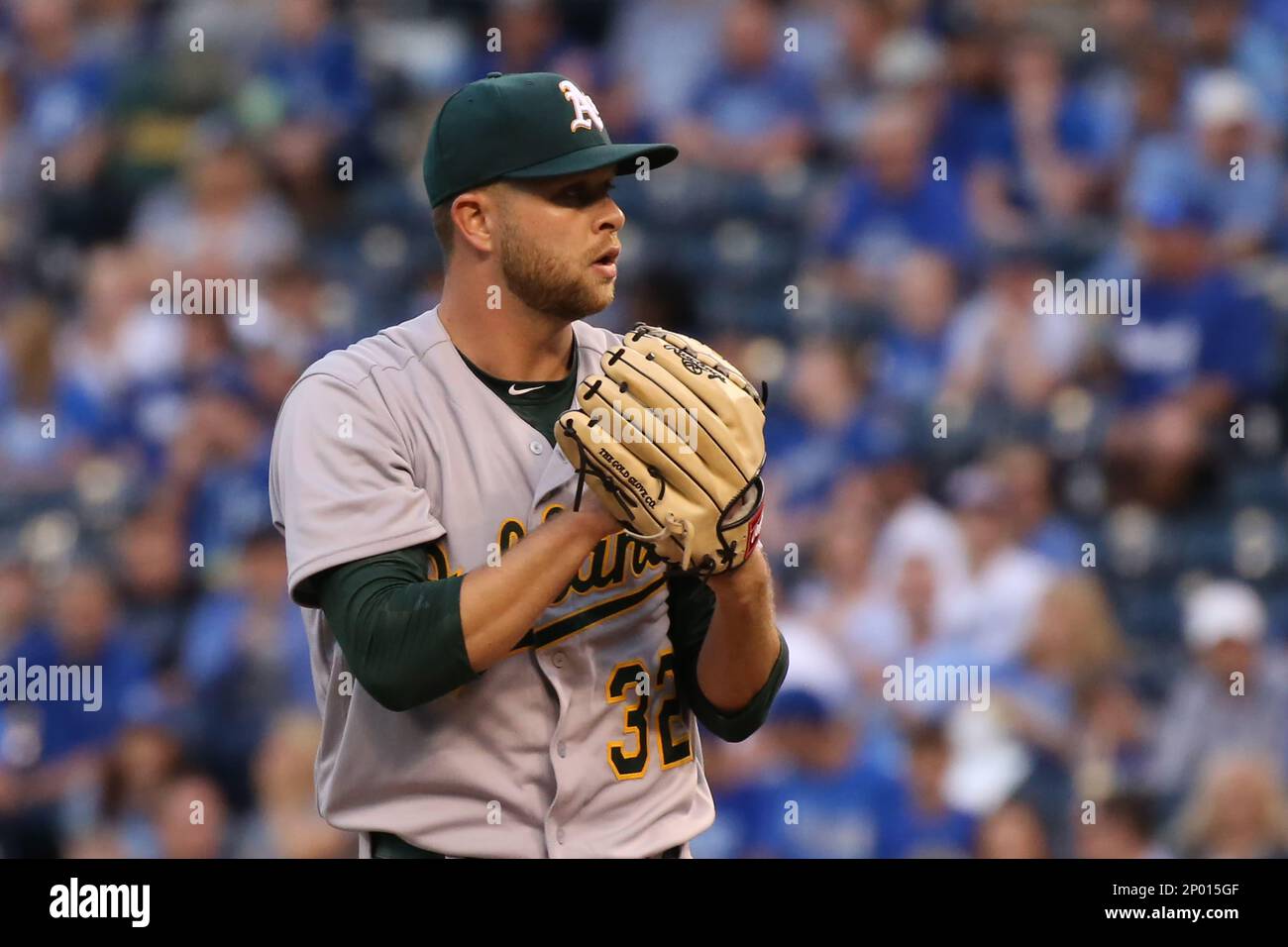 KANSAS CITY, MO - APRIL 13: Oakland Athletics starting pitcher Jesse ...