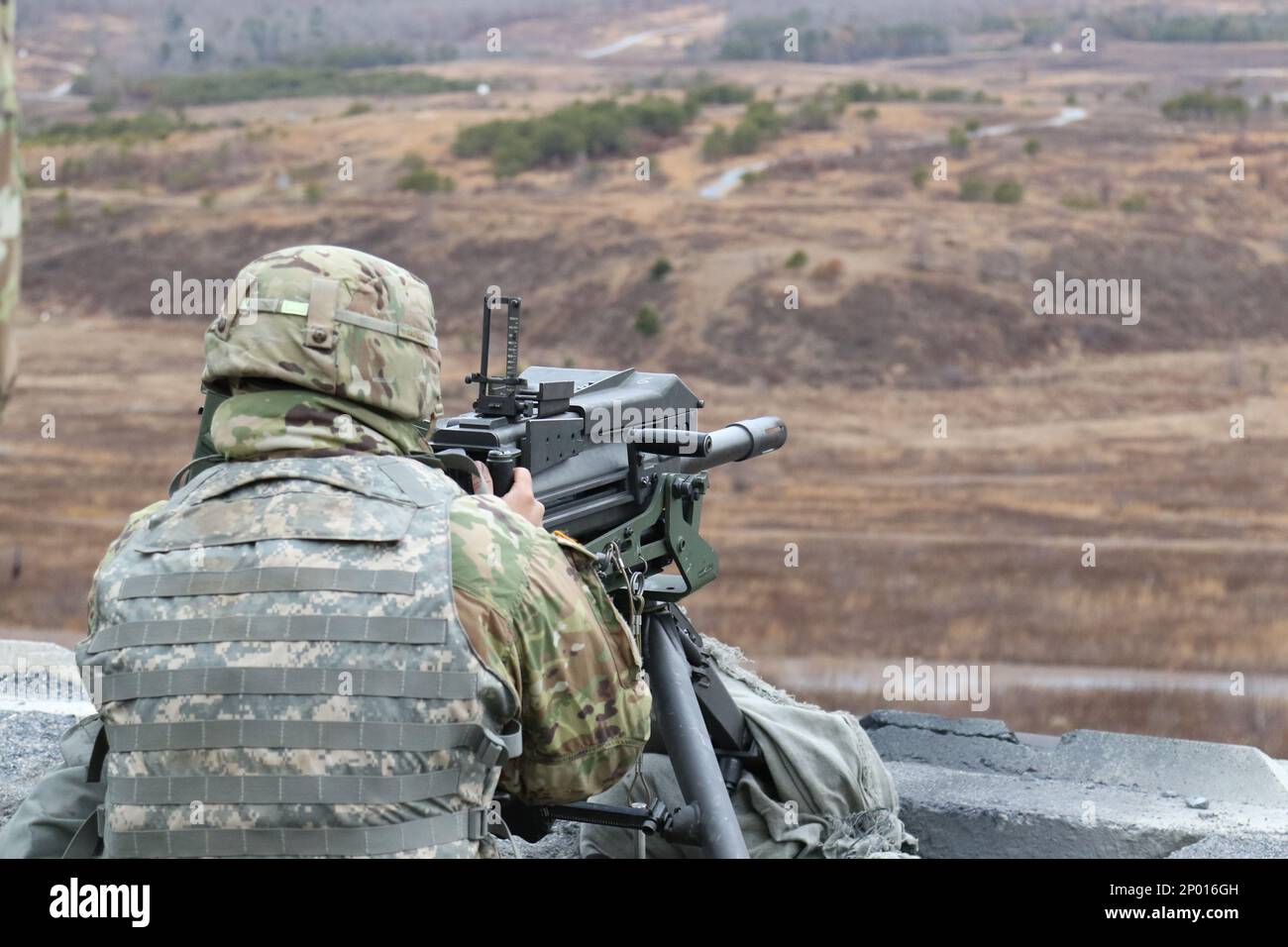 U.S. Soldiers with the Pennsylvania National Guard train with Mark 19 ...