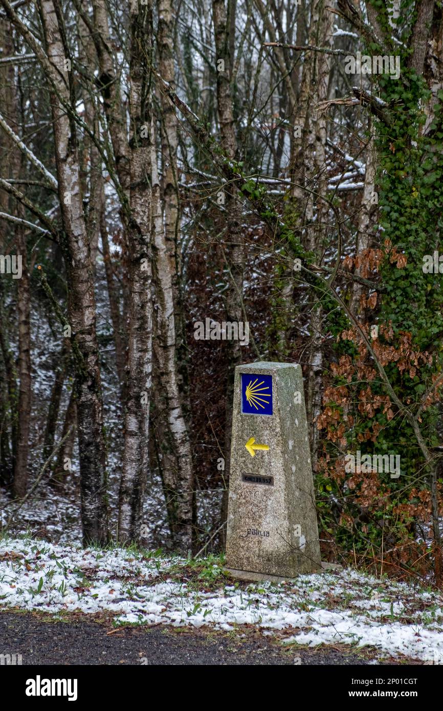 Signpost for pilgrims on the Way of St James, snowy day Stock Photo - Alamy
