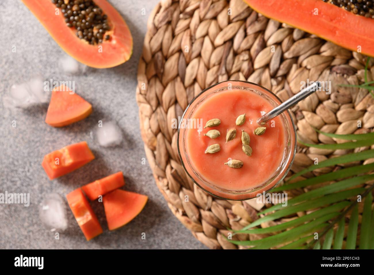 Asian traditional Papaya lassi on gray background. Freshness cold ...