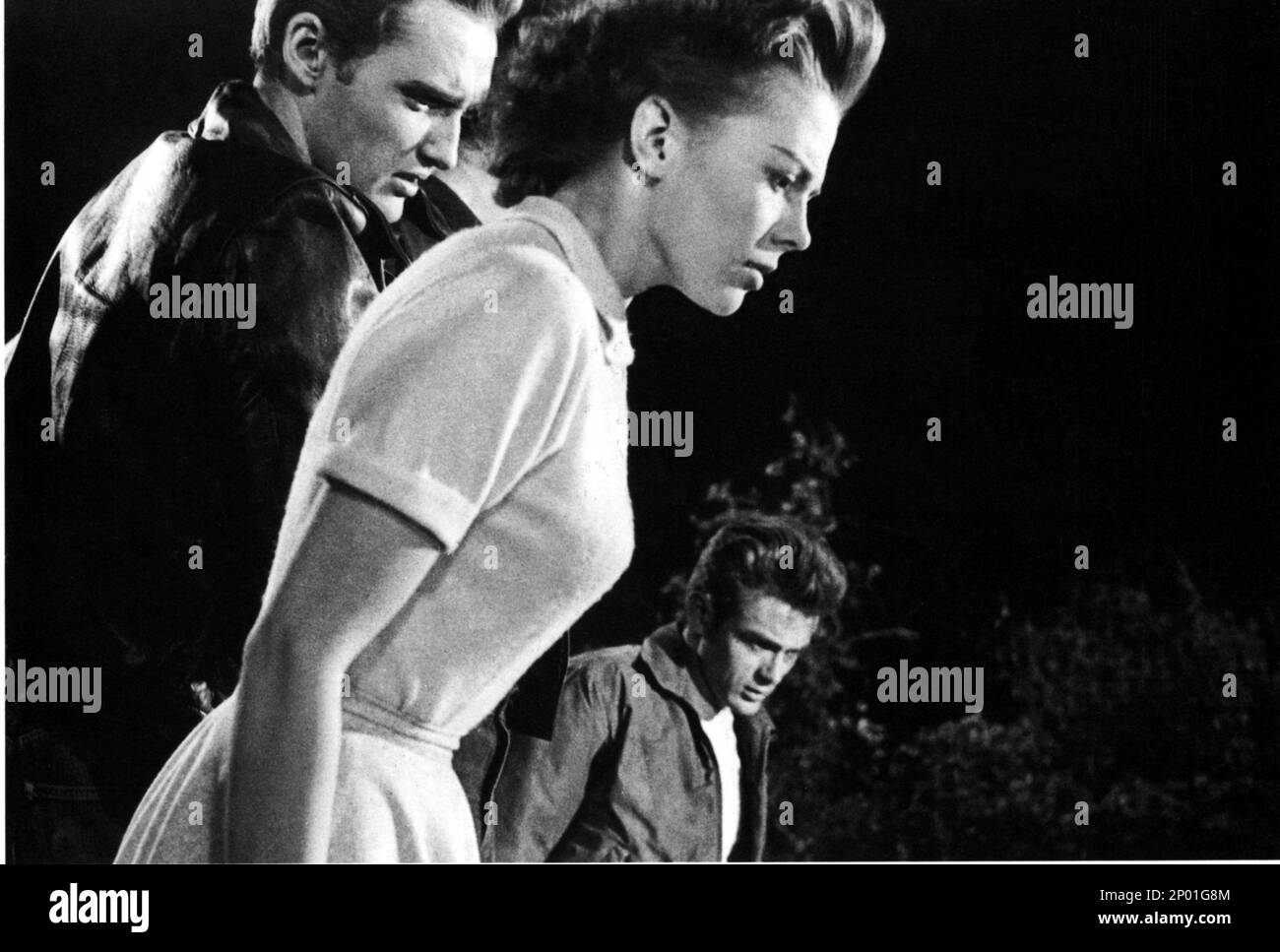 1954 : The movie actor JAMES DEAN ( Fairmount , Indiana 1931 - Paso ...