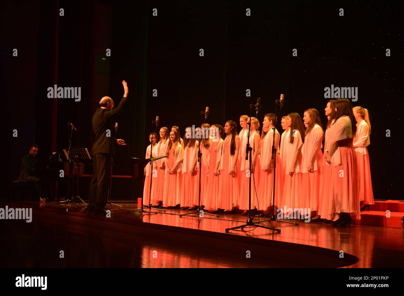 Lafilia Girls' Choir from Germany sing China's folk songs including the ...