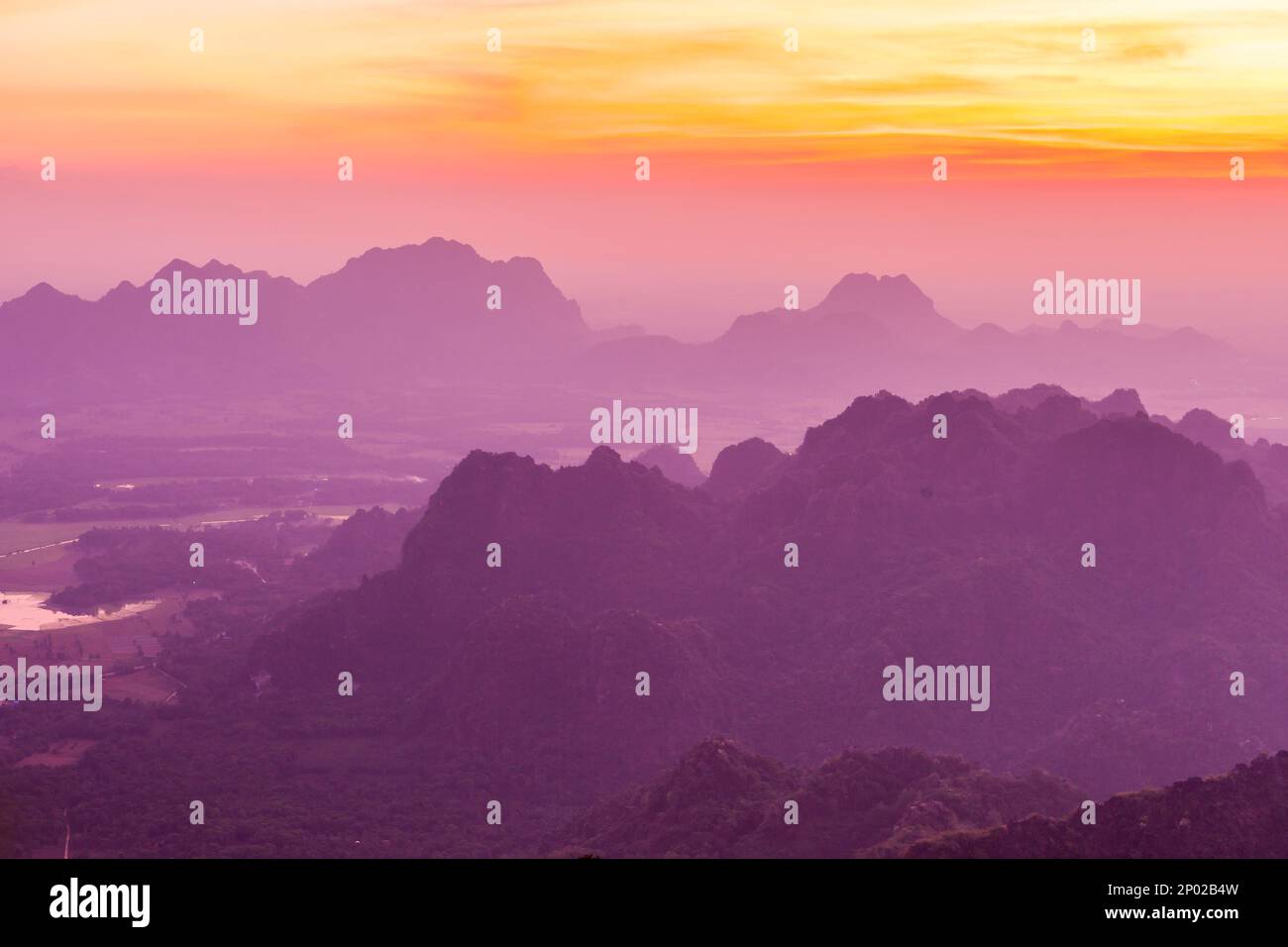 Pink mountain ridges at sunrise in Hpa-An, Myanmar Stock Photo - Alamy