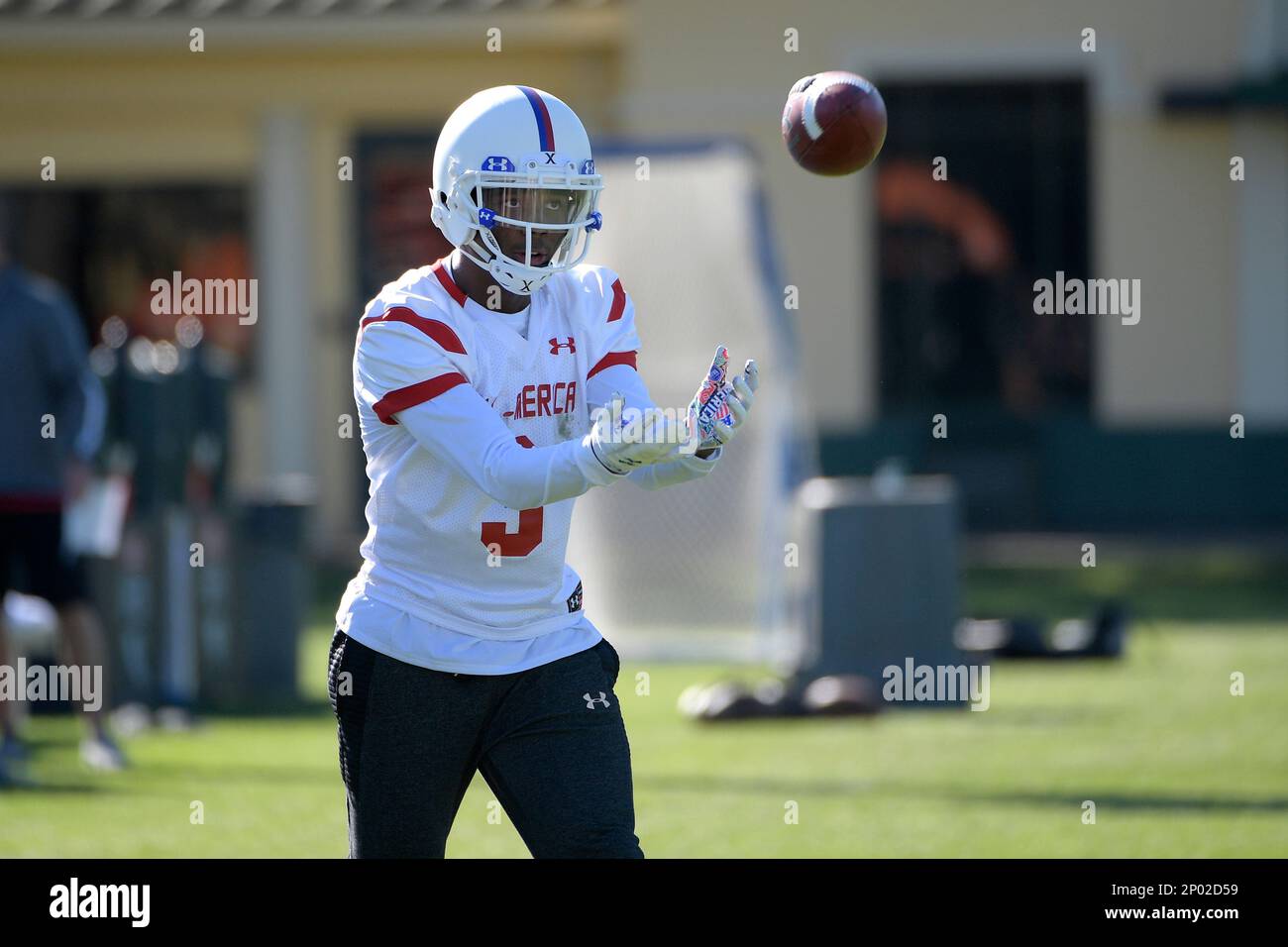 Team Highlight receiver Jhamon Ausbon (3) catches a pass during a ...