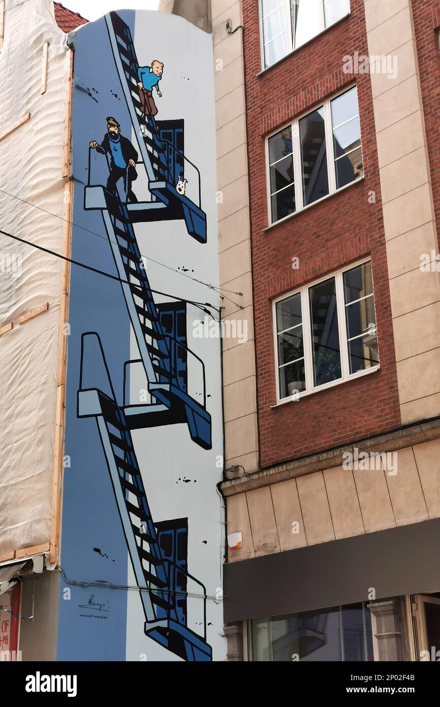 Tintin comic strip mural hi-res stock photography and images - Alamy