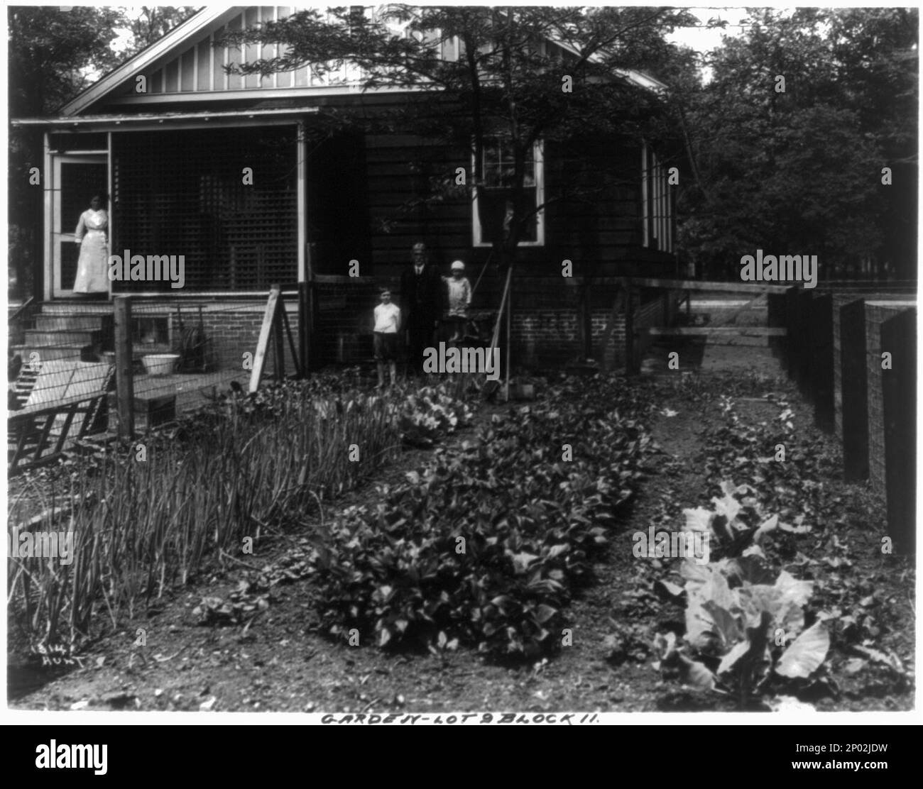Garden - lot 9, block 11. Photoprint by Hunt, No. 1314, Frank and ...