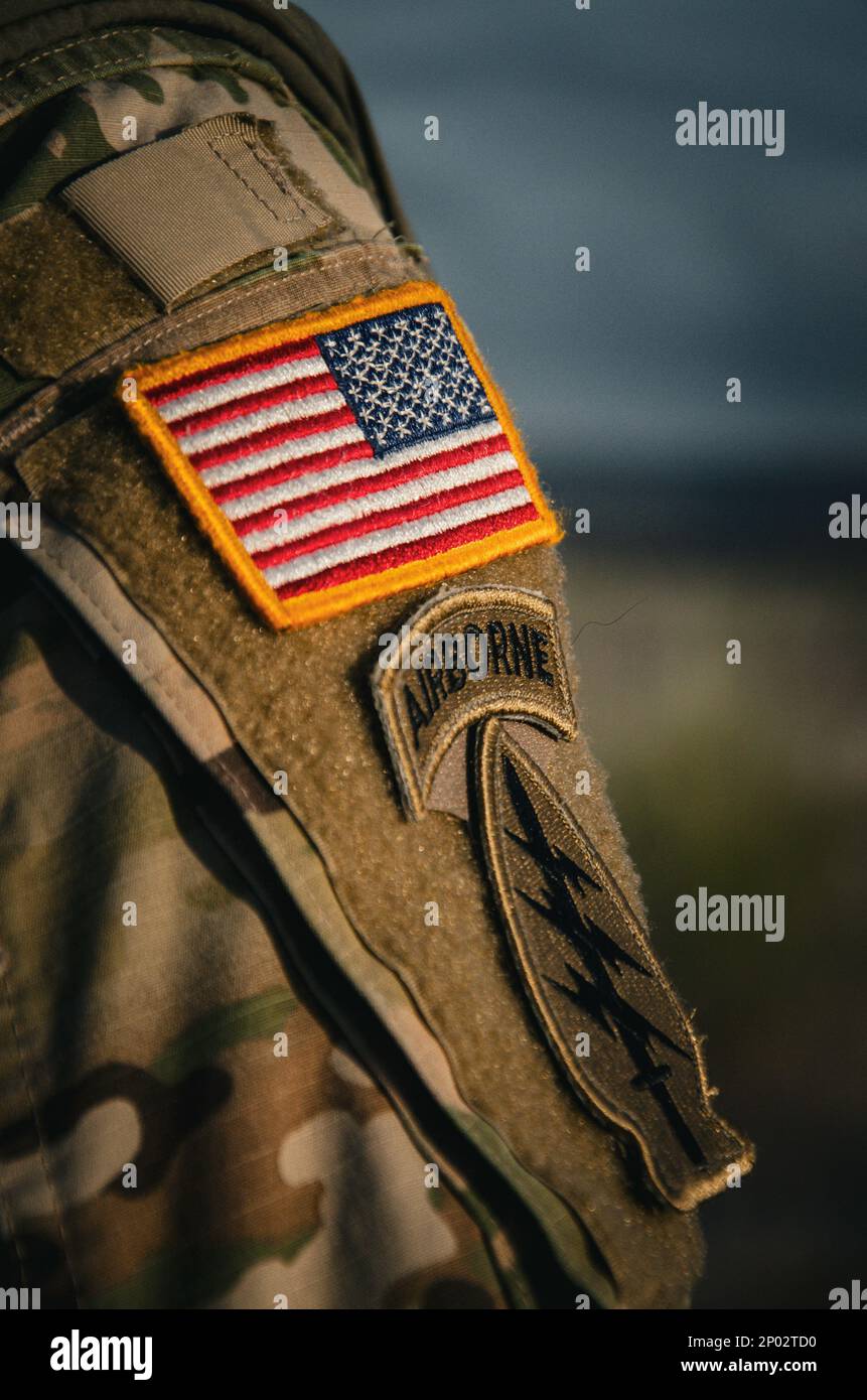 U.S. Army Soldiers with 19th Special Forces Group (Airborne ...