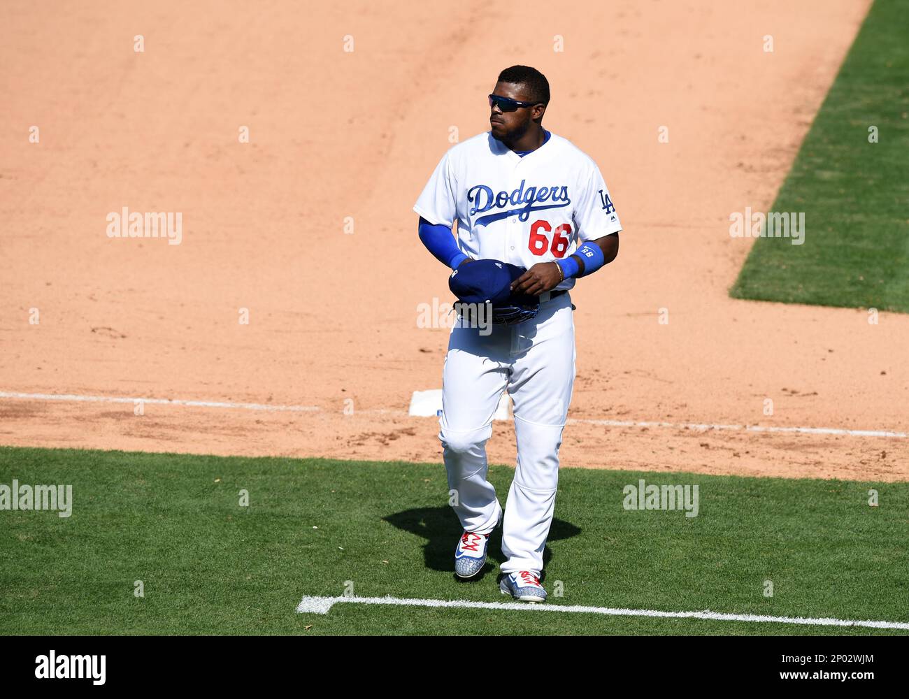 LOS ANGELES, CA - APRIL 03: Los Angeles Dodgers Outfield Yasiel Puig ...