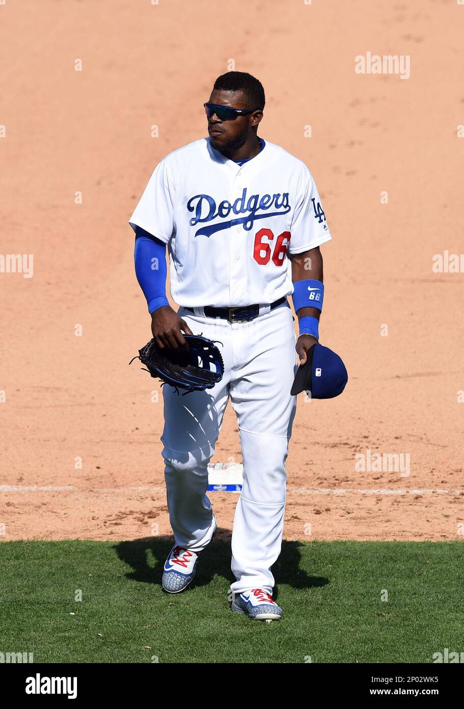 LOS ANGELES, CA - APRIL 03: Los Angeles Dodgers Outfield Yasiel Puig ...
