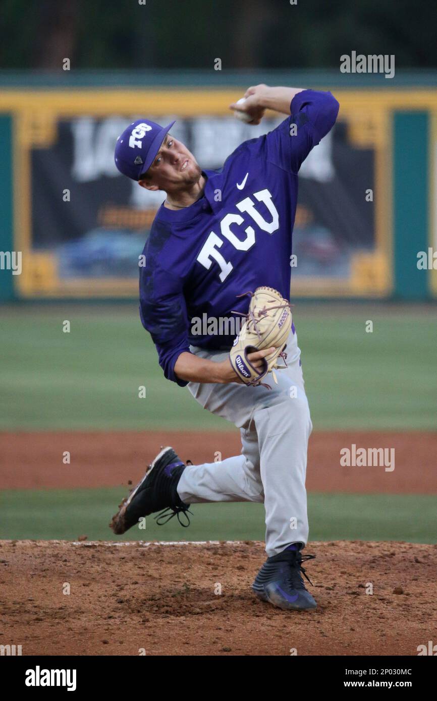 Dalton Horton (11) of the TCU Horned Toads pitches against the Long ...
