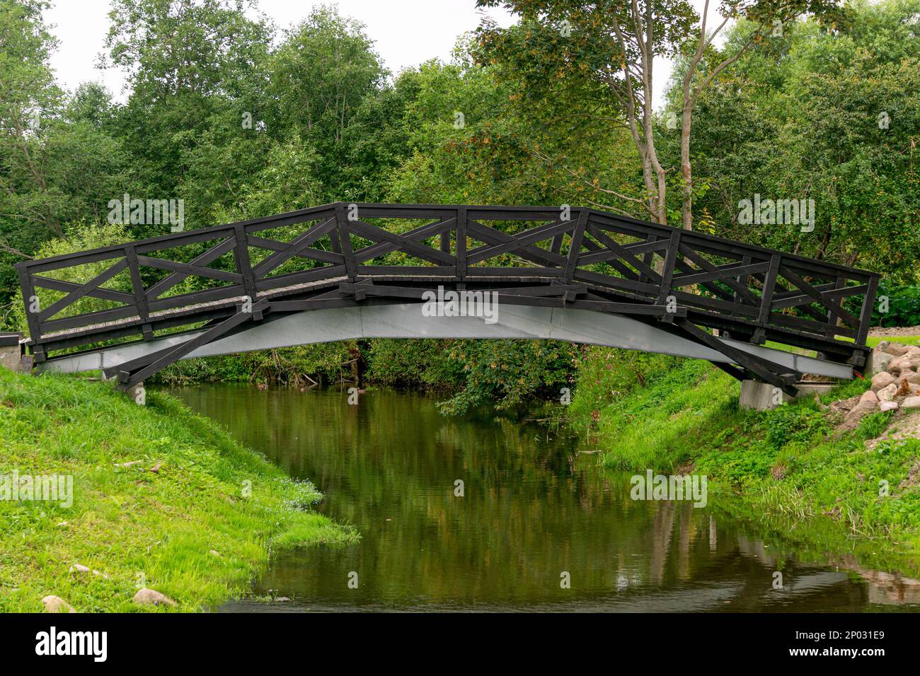 Bridge near manor house hi-res stock photography and images - Alamy