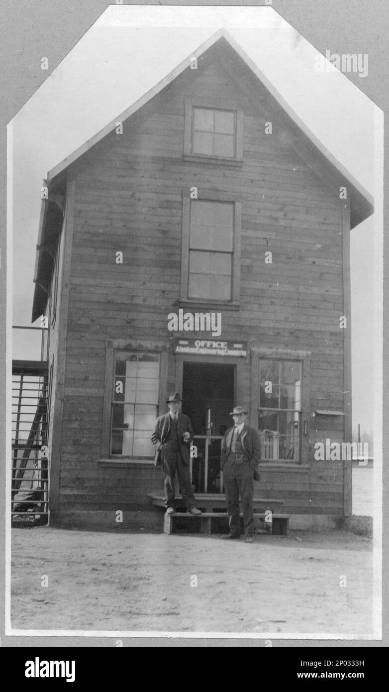 Office of Alaskan Engineering Commission. Frank and Frances Carpenter ...