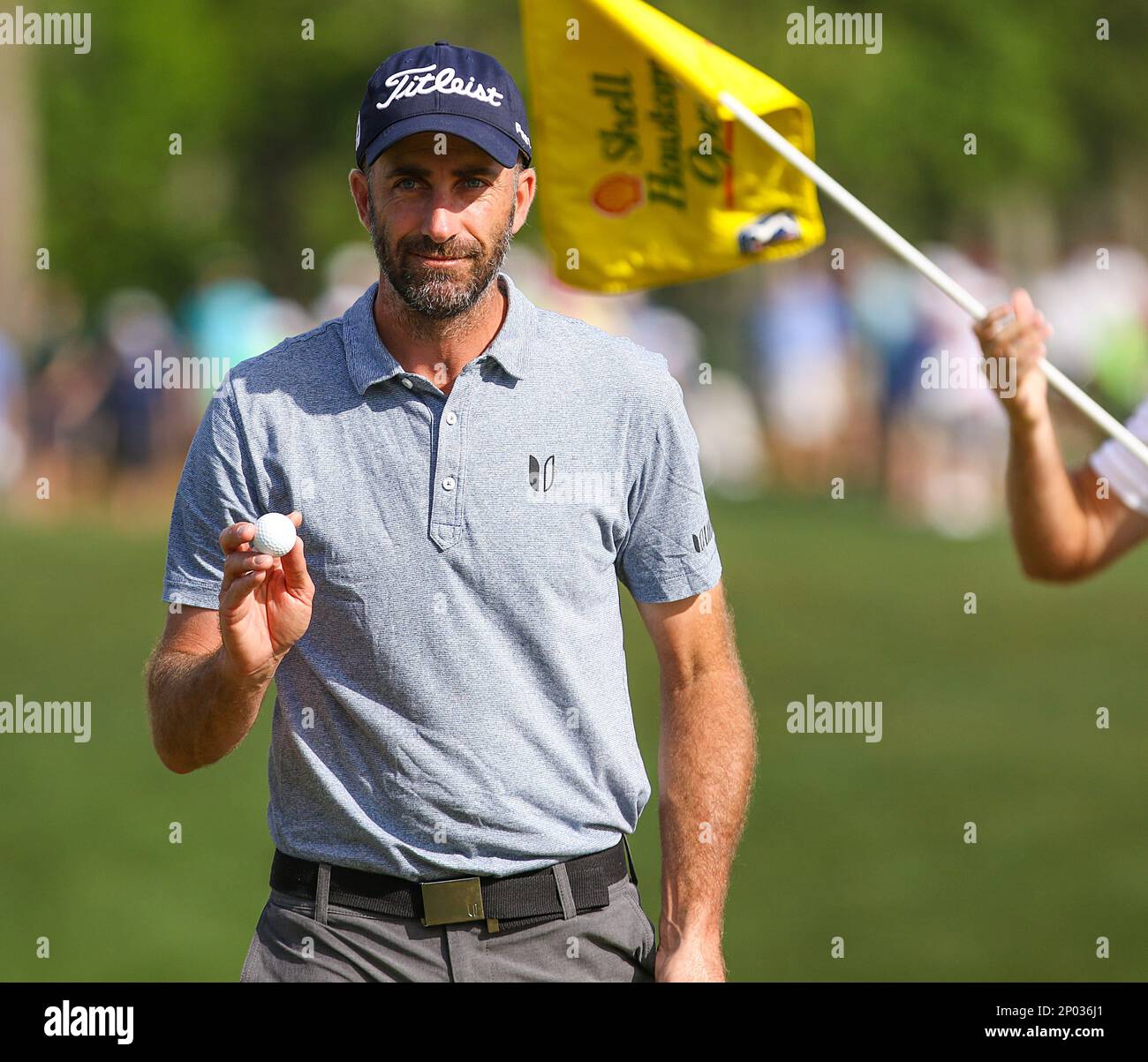 April 1, 2017: Geoff Ogilvy acknowledges the crowd after a making his ...