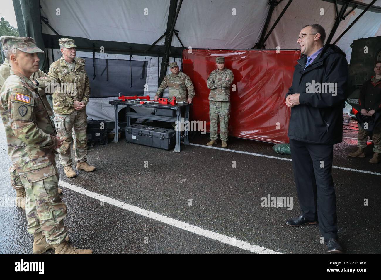 Army leaders and industry professionals gather at the American Lake ...
