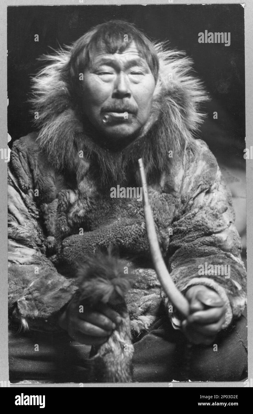 Eskimo smoking pipe. Frank and Frances Carpenter collection , Gift; Mrs ...