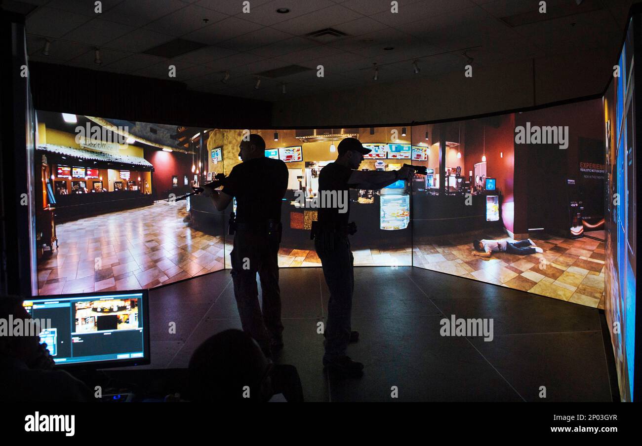 In this Feb. 22, 2017 photo, East Peoria police officers David Meinders ...