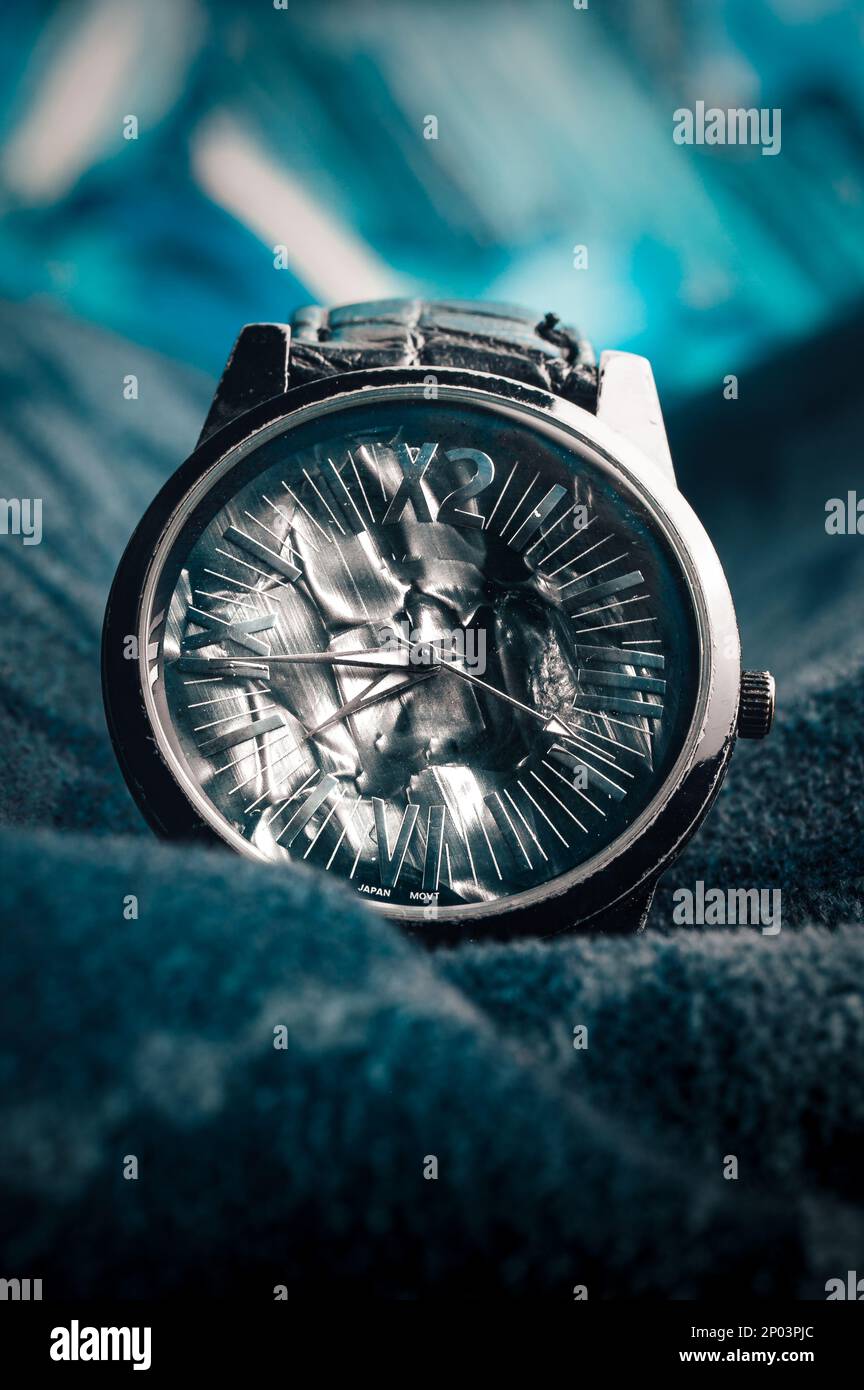 Unbranded clock hi-res stock photography and images - Alamy