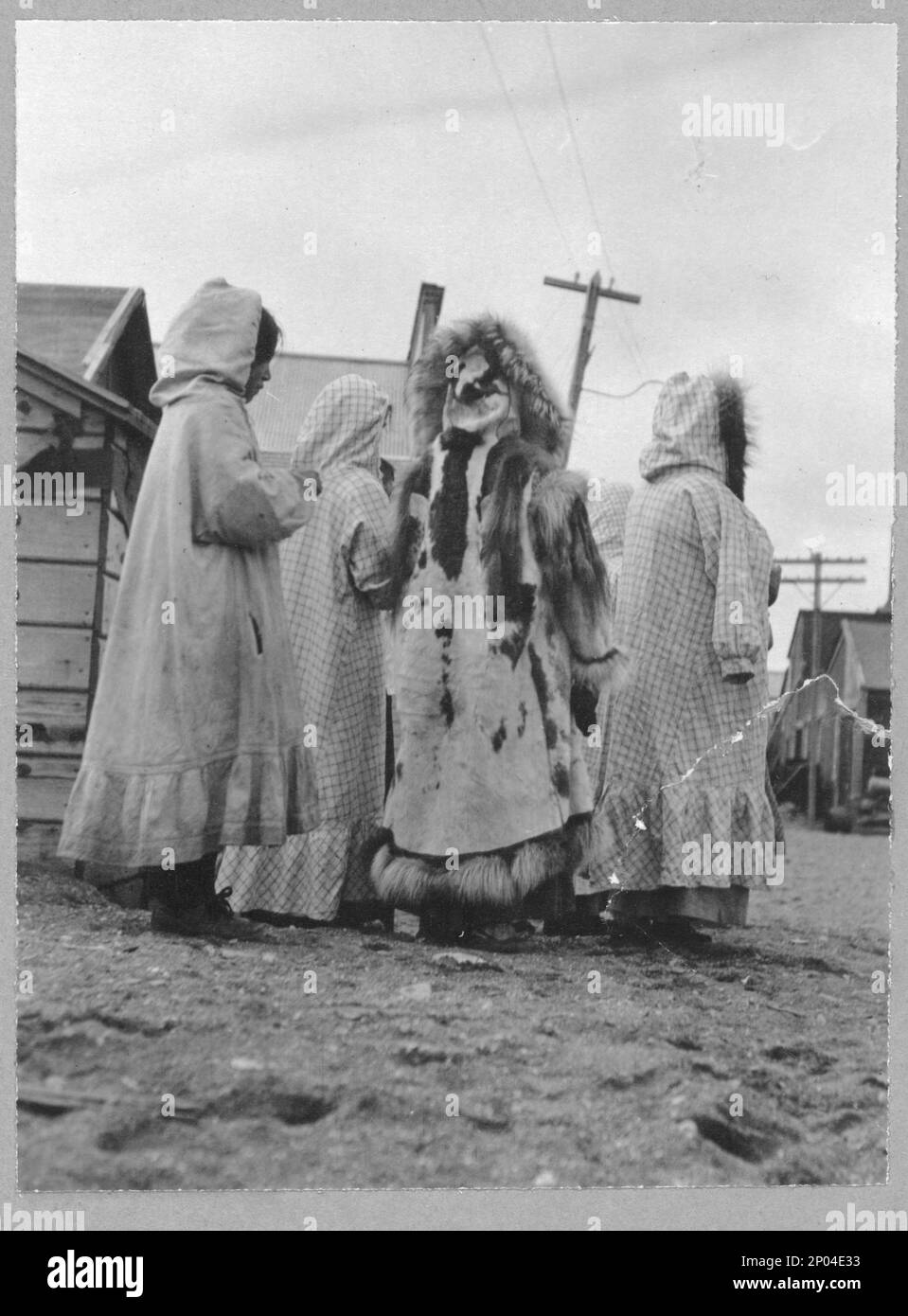 Indians of north america alaska 1890 1940 hi-res stock photography and ...