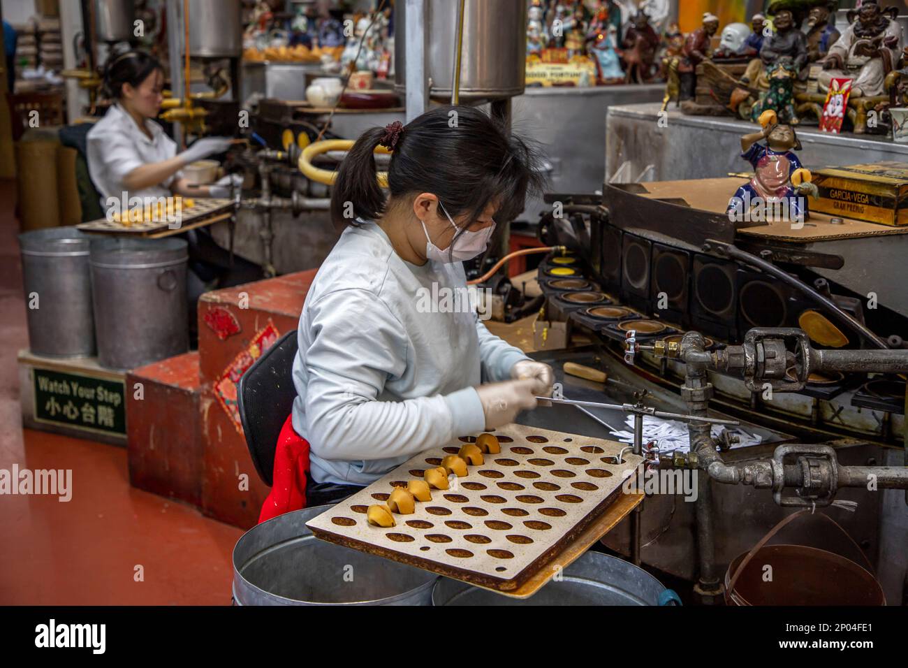 Fortune cookie factory san francisco hi-res stock photography and ...
