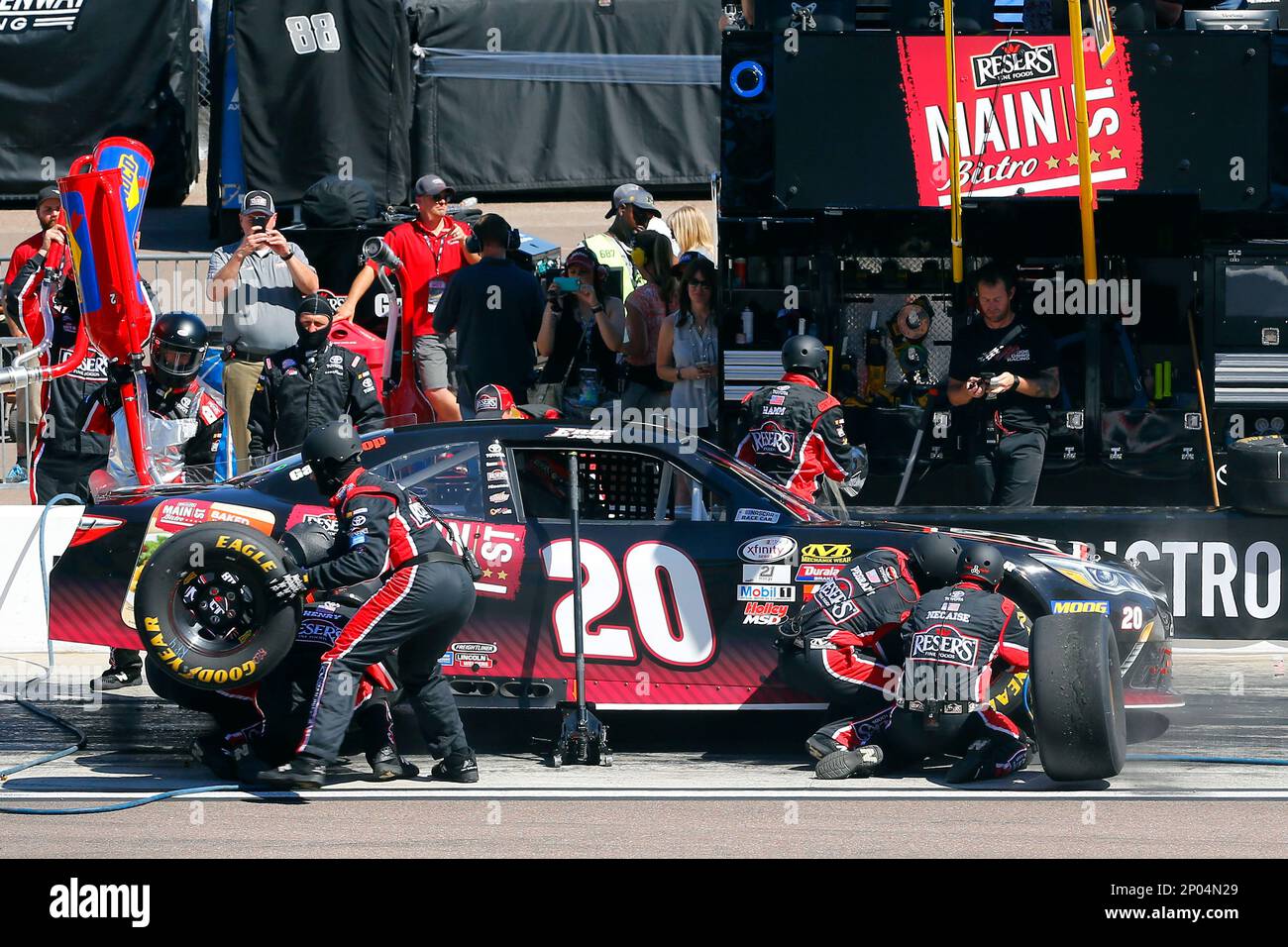 Erik Jones, Reser's Main St Bistro Toyota Camry makes a pit stop during ...