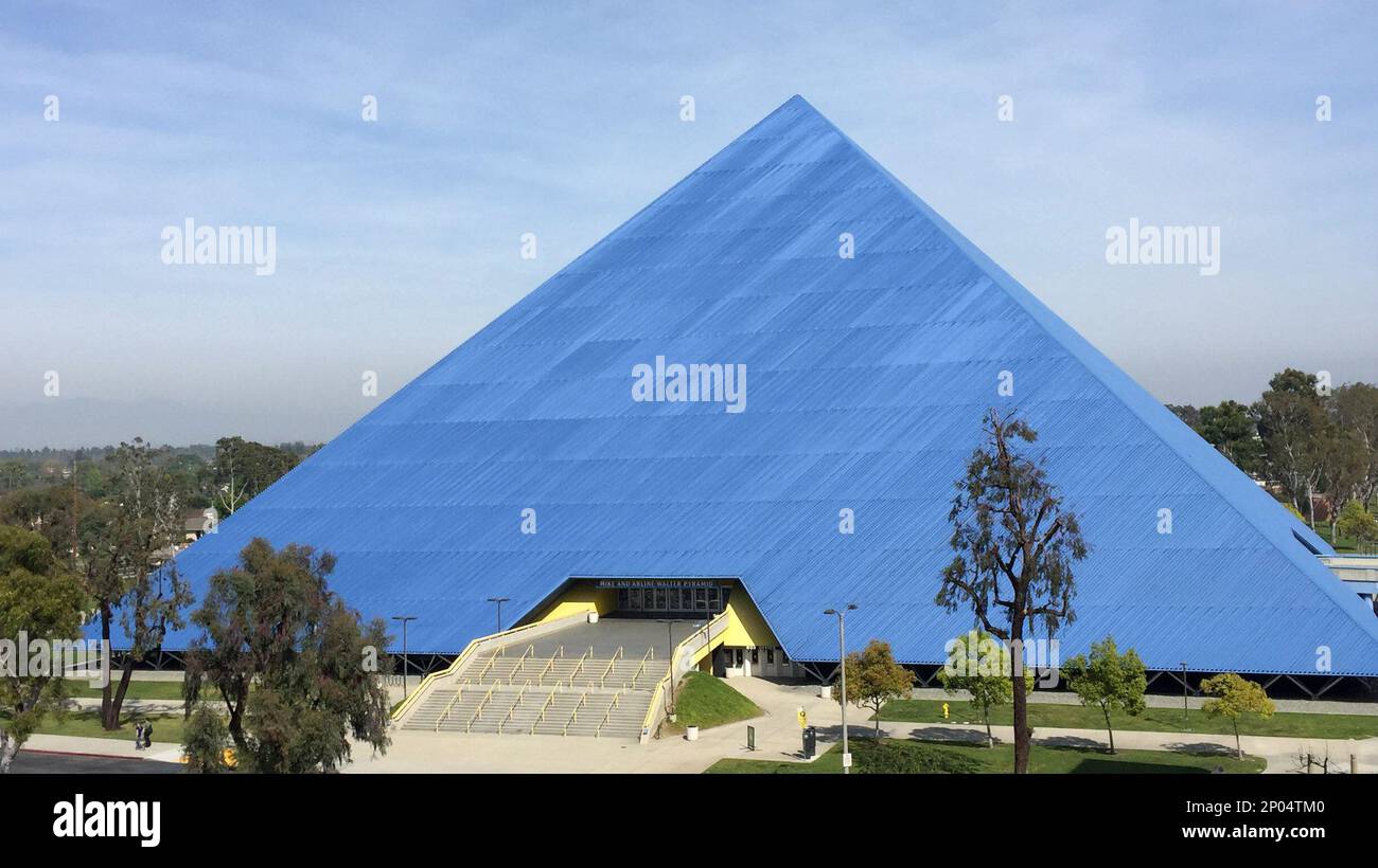 Mar 17, 2017; Long Beach, CA, USA; General overall view of the Walter ...