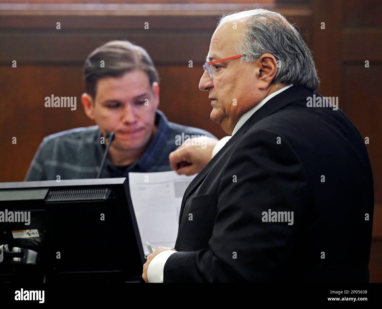 George Leontire, right, defense attorney for defendant Aaron Hernandez ...