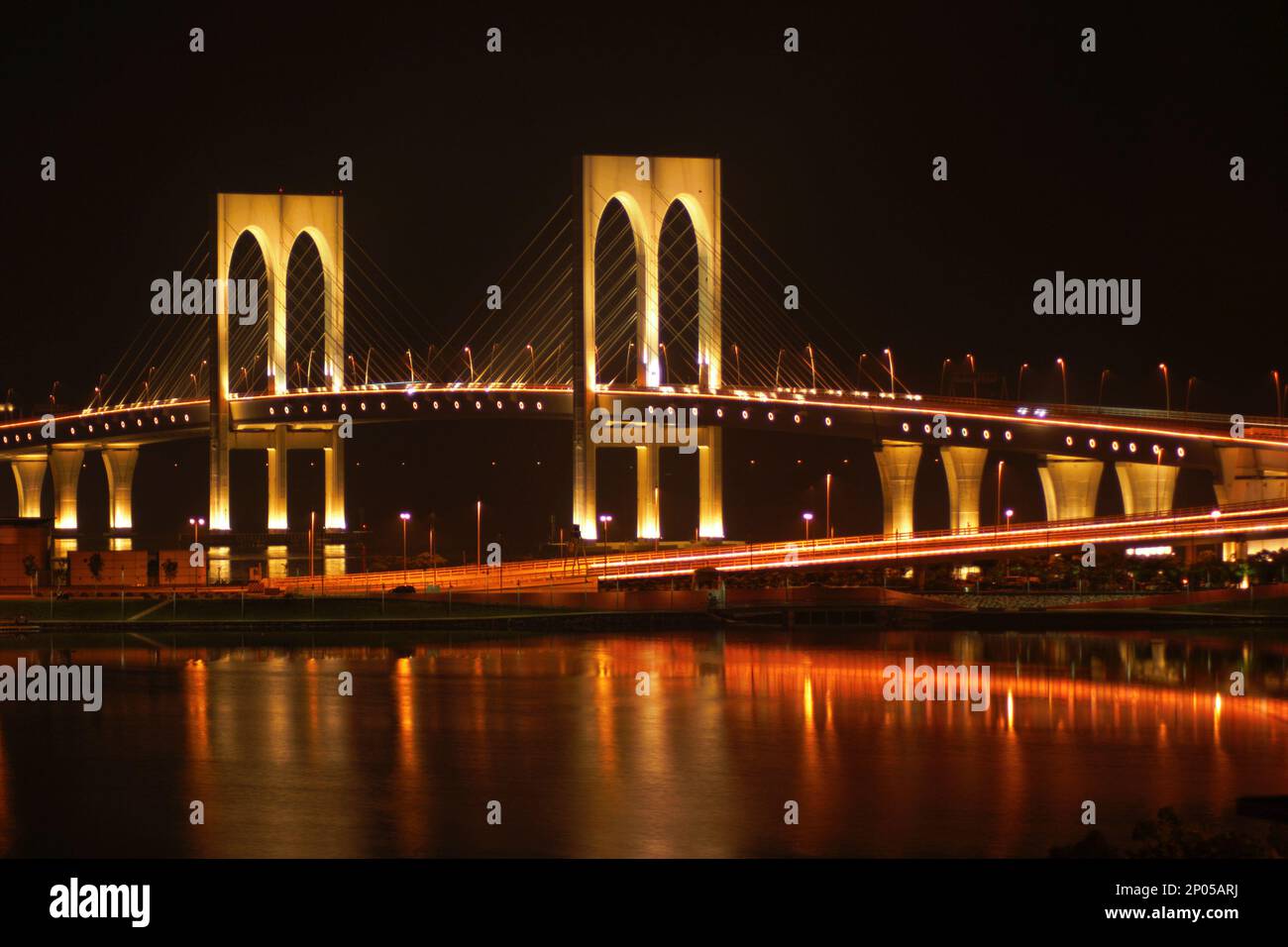 Macau Bridge (aka Ponte de Sai Van) by night Stock Photo - Alamy