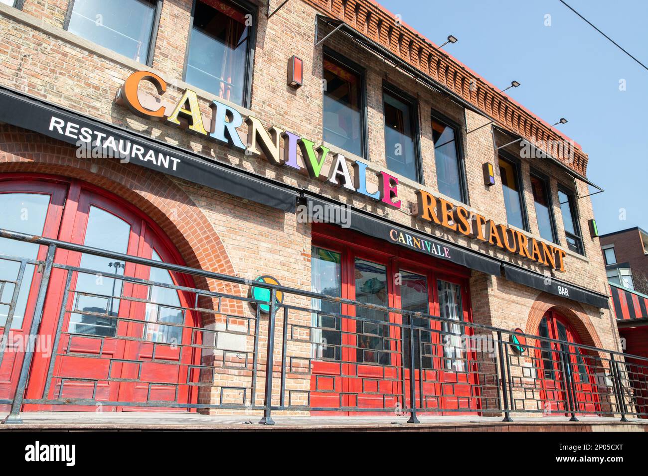 Chicago illinois old town sign hi-res stock photography and images - Alamy