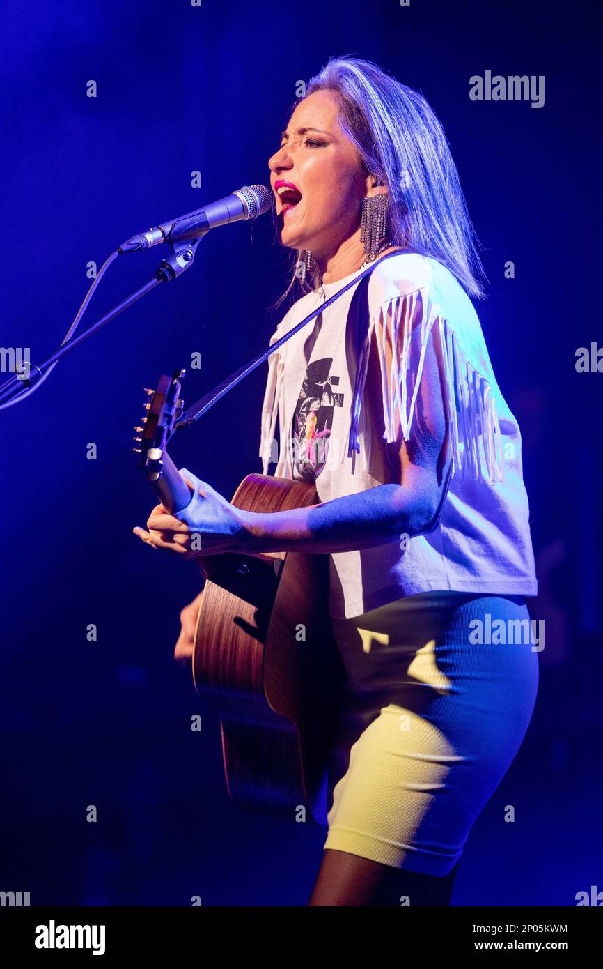 Tkt tunstall hi-res stock photography and images - Alamy