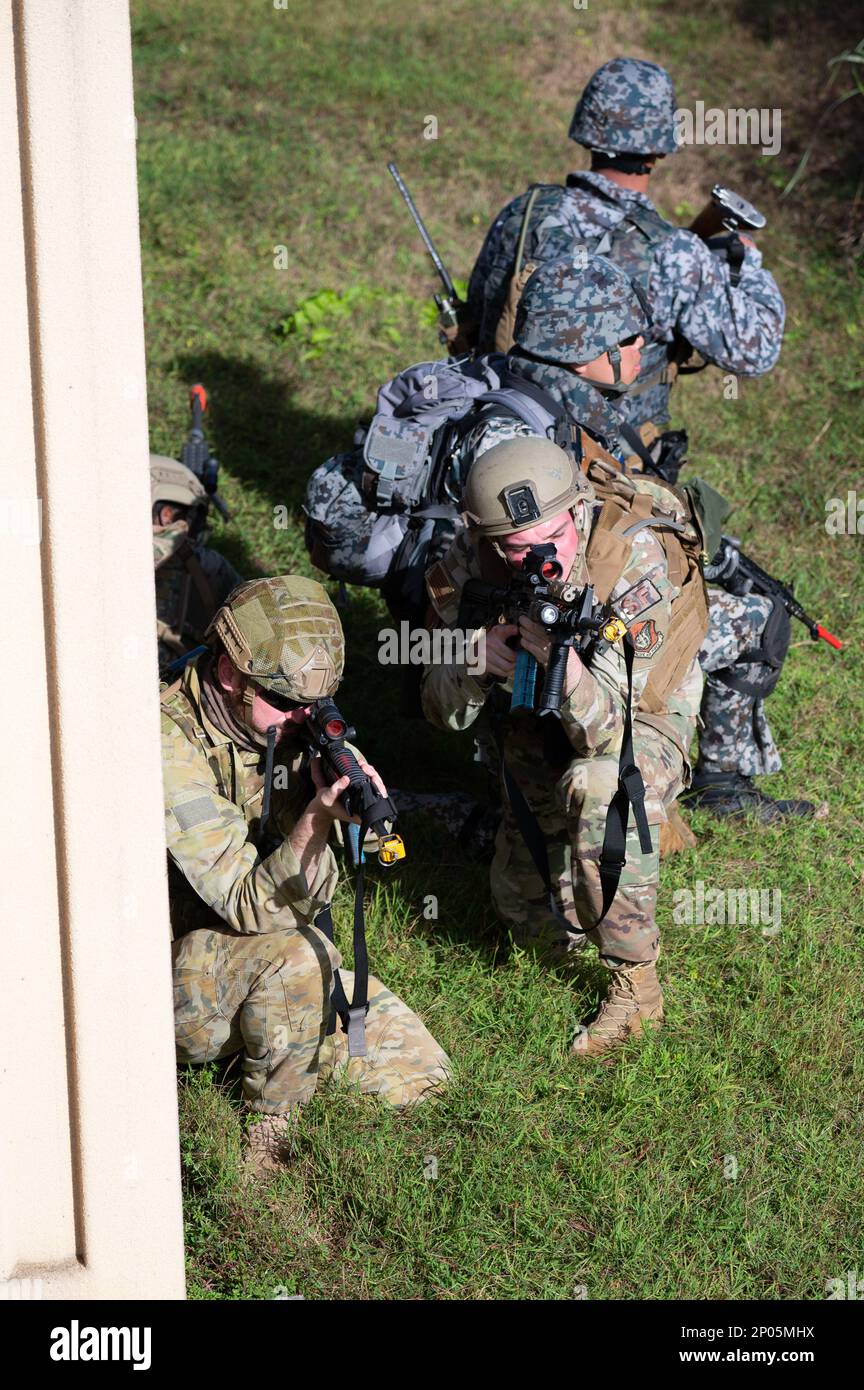 Members of the U.S. Air Force, Japanese Air Self-Defense Force and ...
