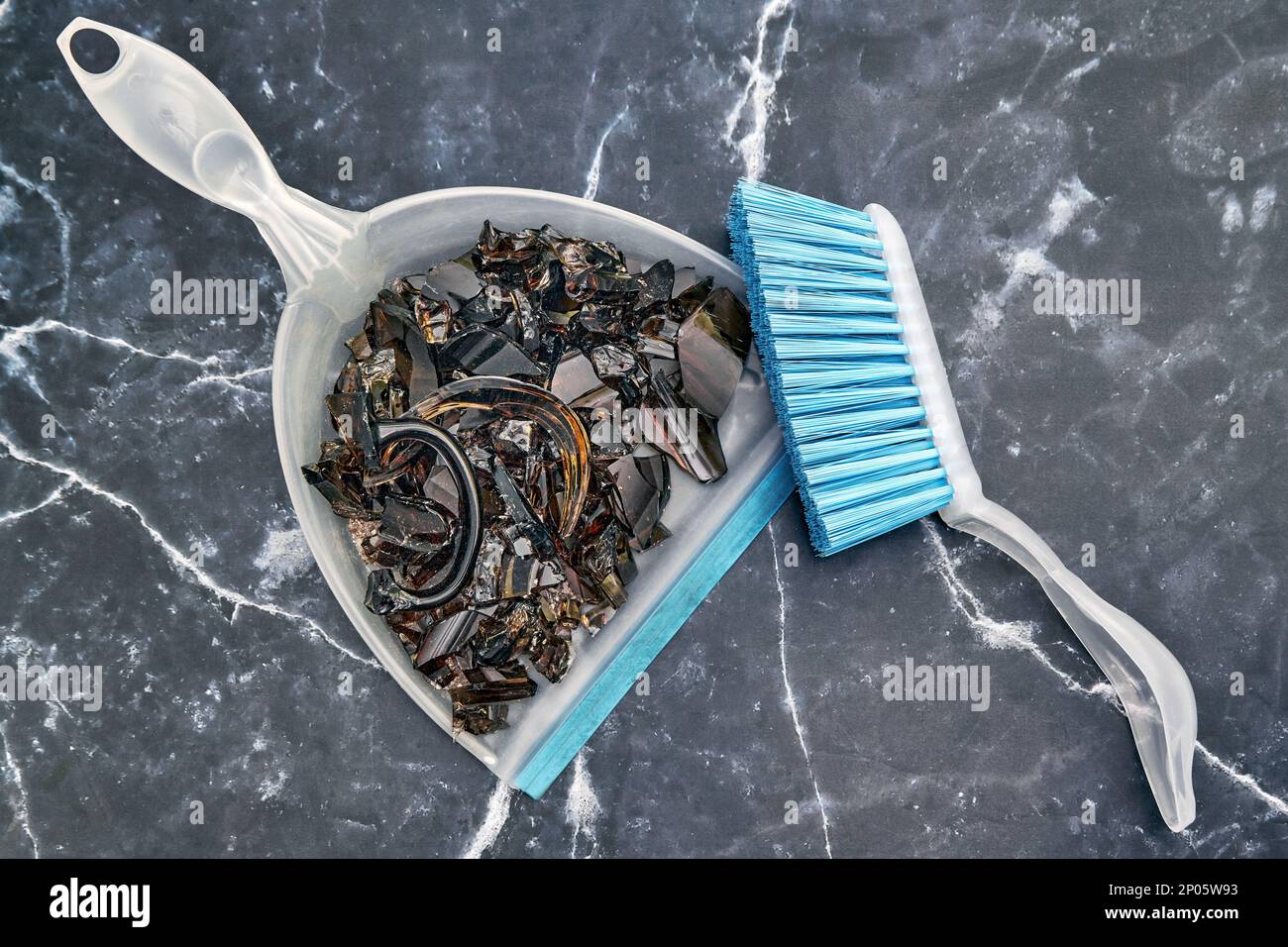 Shattered marble hi-res stock photography and images - Alamy