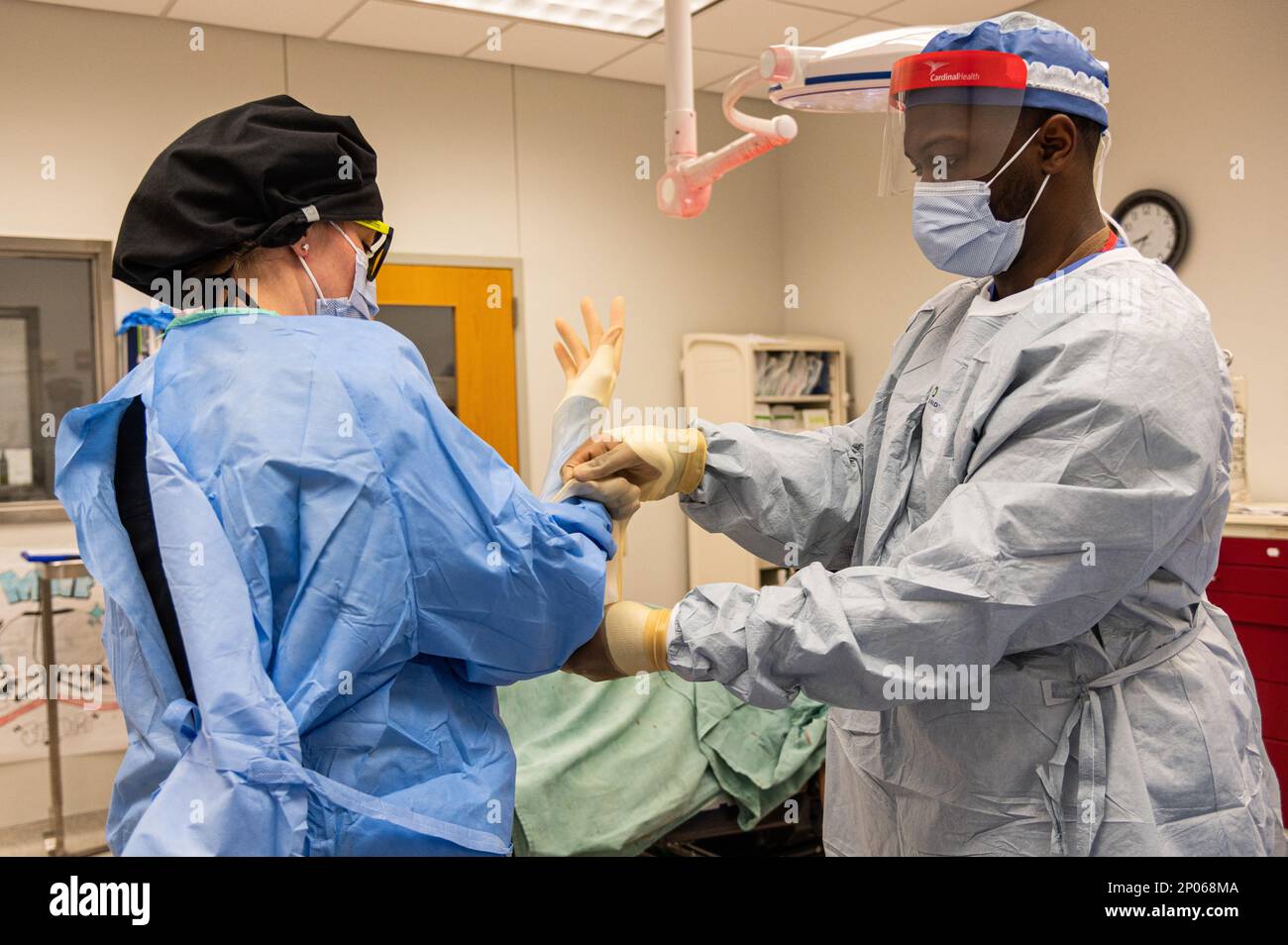 68D operating room specialist students assigned to the U.S. Army ...