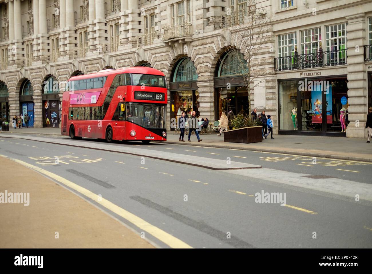 London wheelchair bus hi-res stock photography and images - Alamy