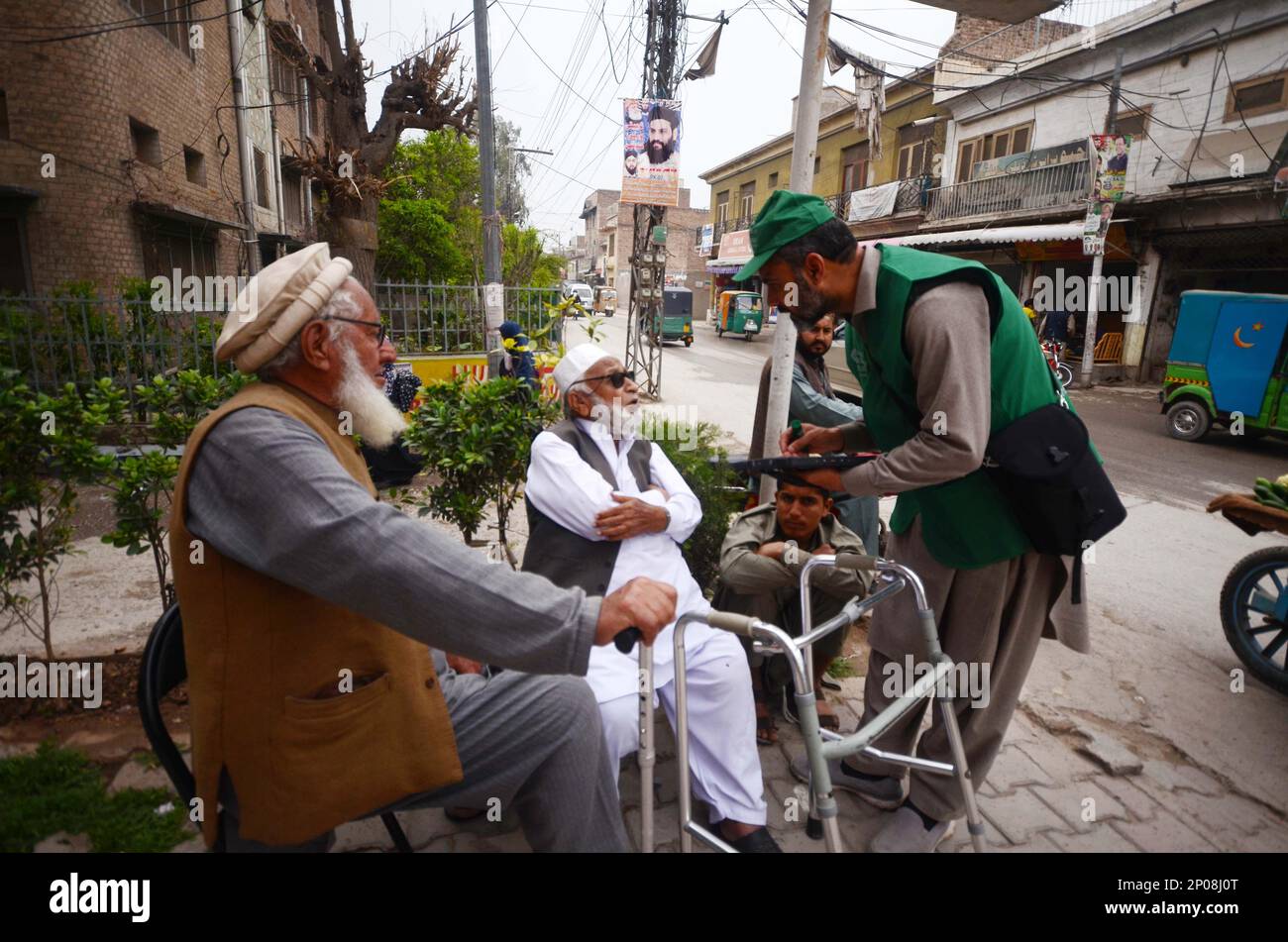 Peshawar, Pakistan. 02nd Mar, 2023. A worker of the Pakistan Bureau of ...