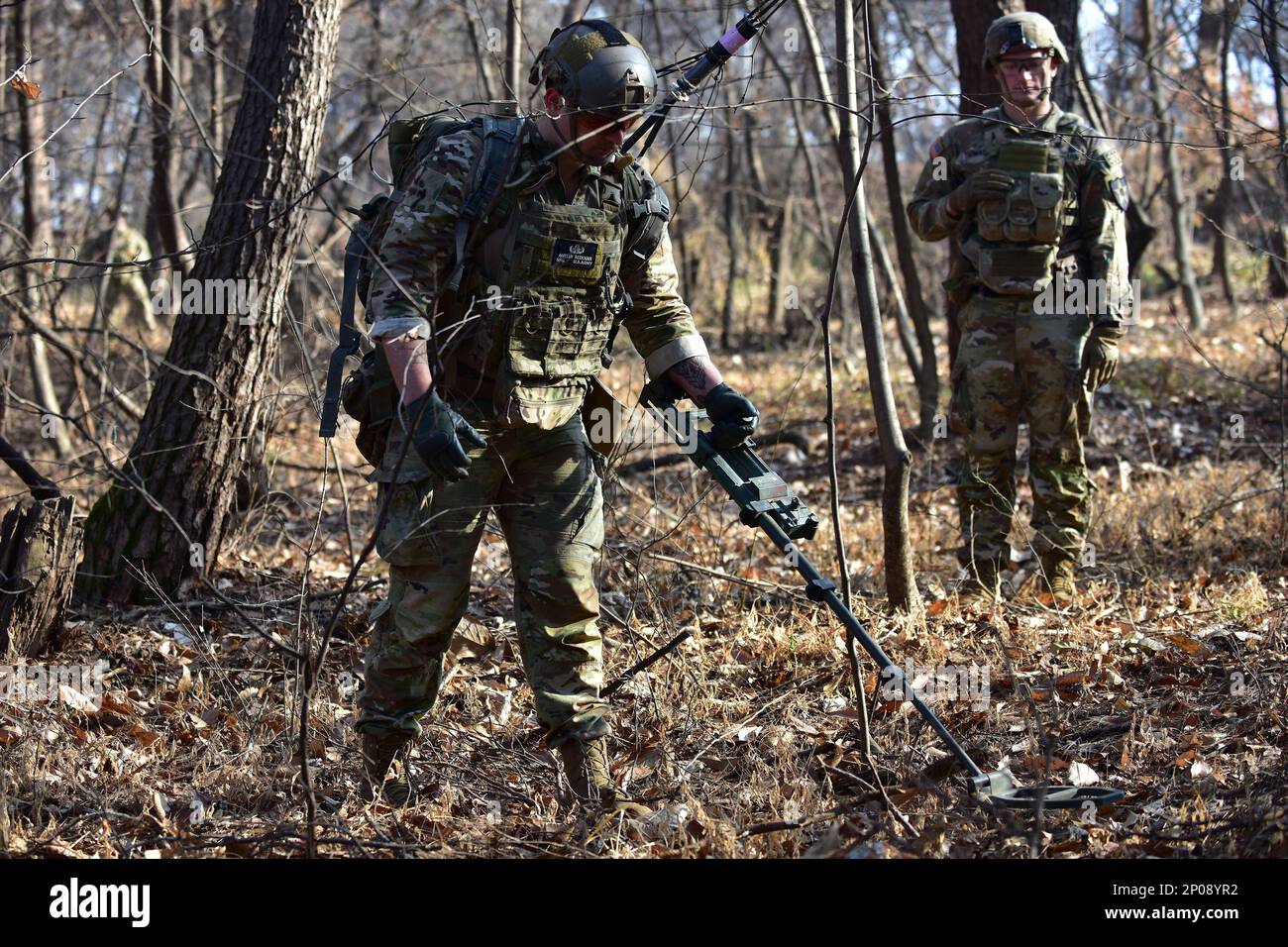 The competition for the selection of the best EOD team among the EODs ...