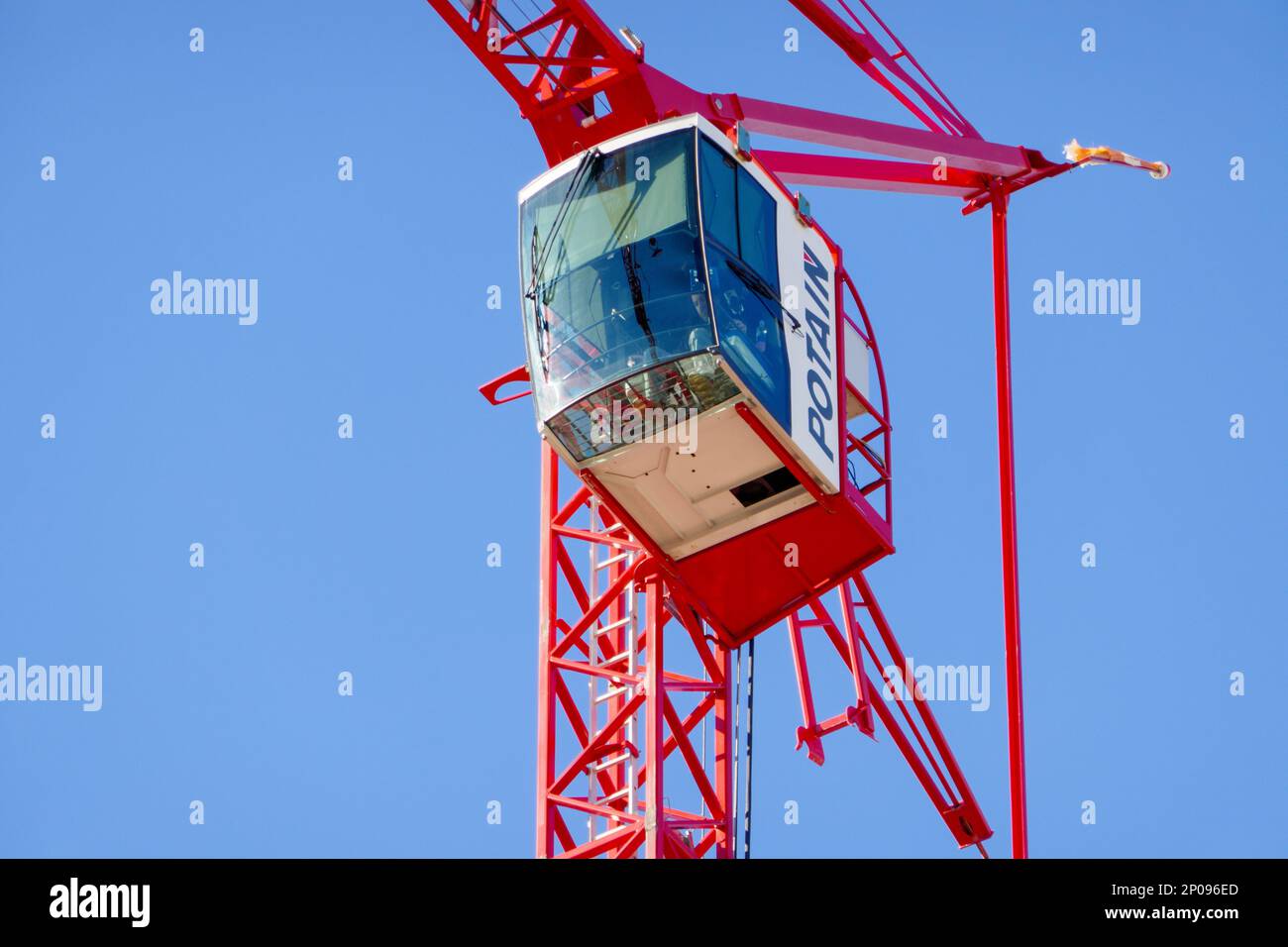 Construction crane operator hi-res stock photography and images - Alamy