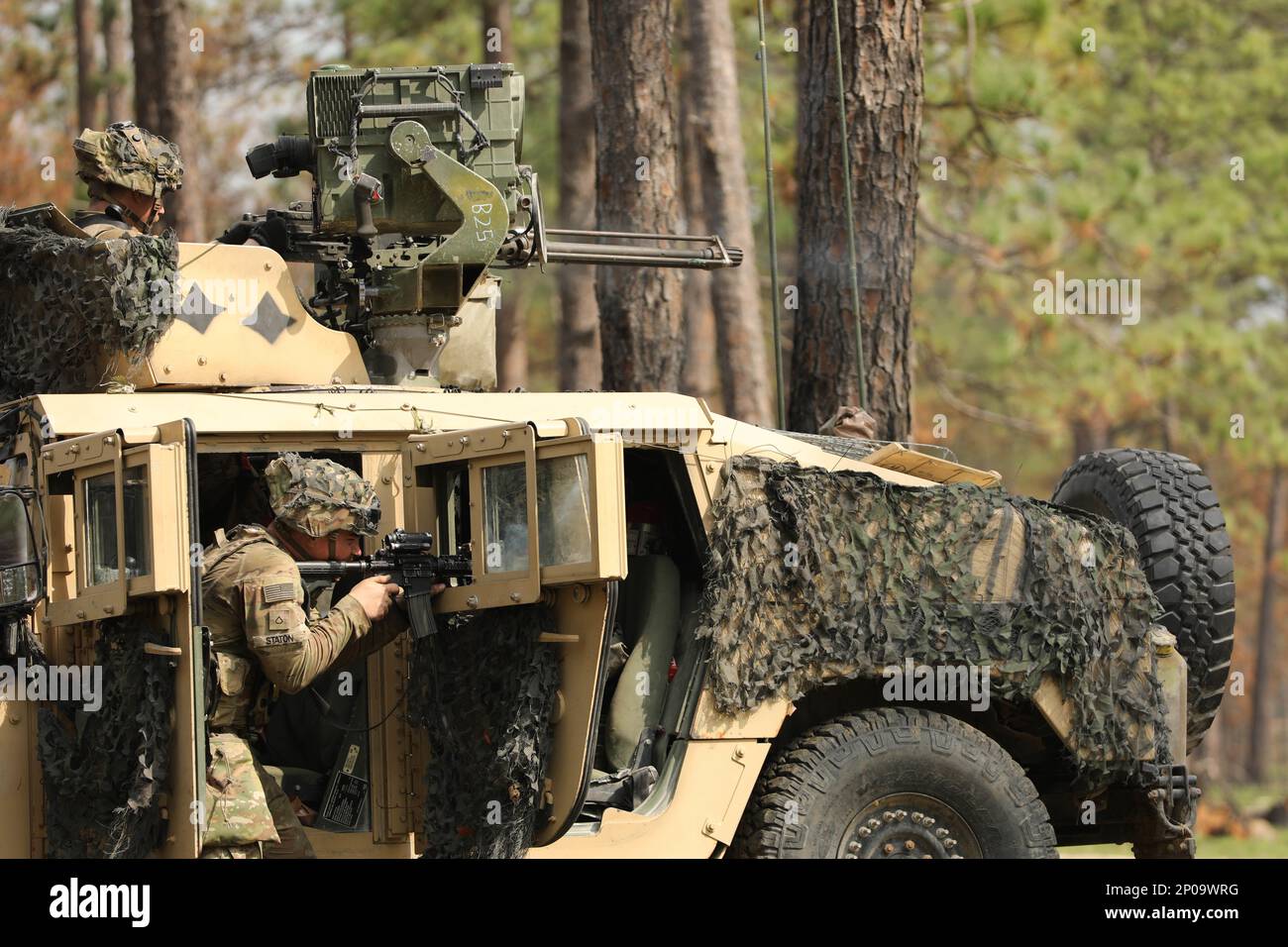 Soldiers from the 2nd Brigade Combat Team face off with the 1st ...