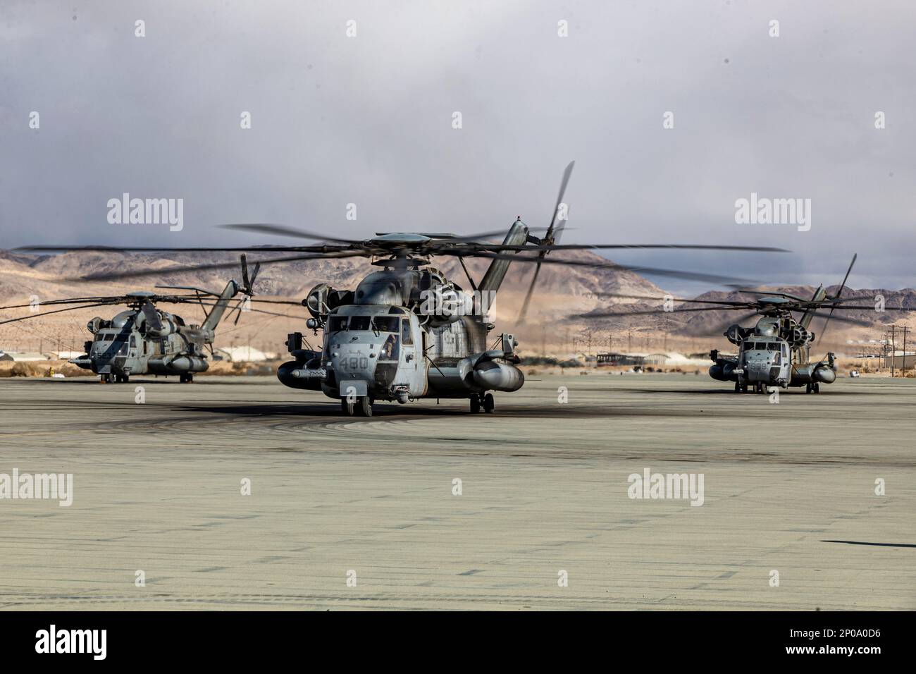 U.S. Marines Corps CH-53E Super Stallions with Heavy Marine Helicopter ...